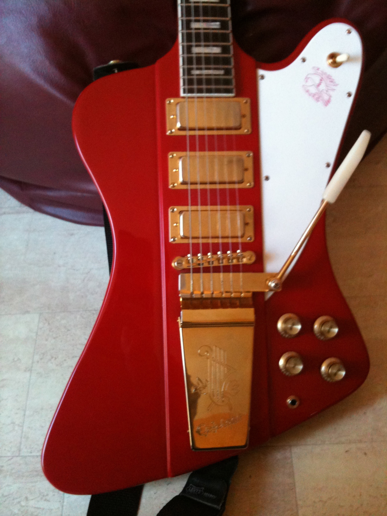 Epiphone firebird vii : trouvez le meilleur prix sur Voir avant d'Acheter