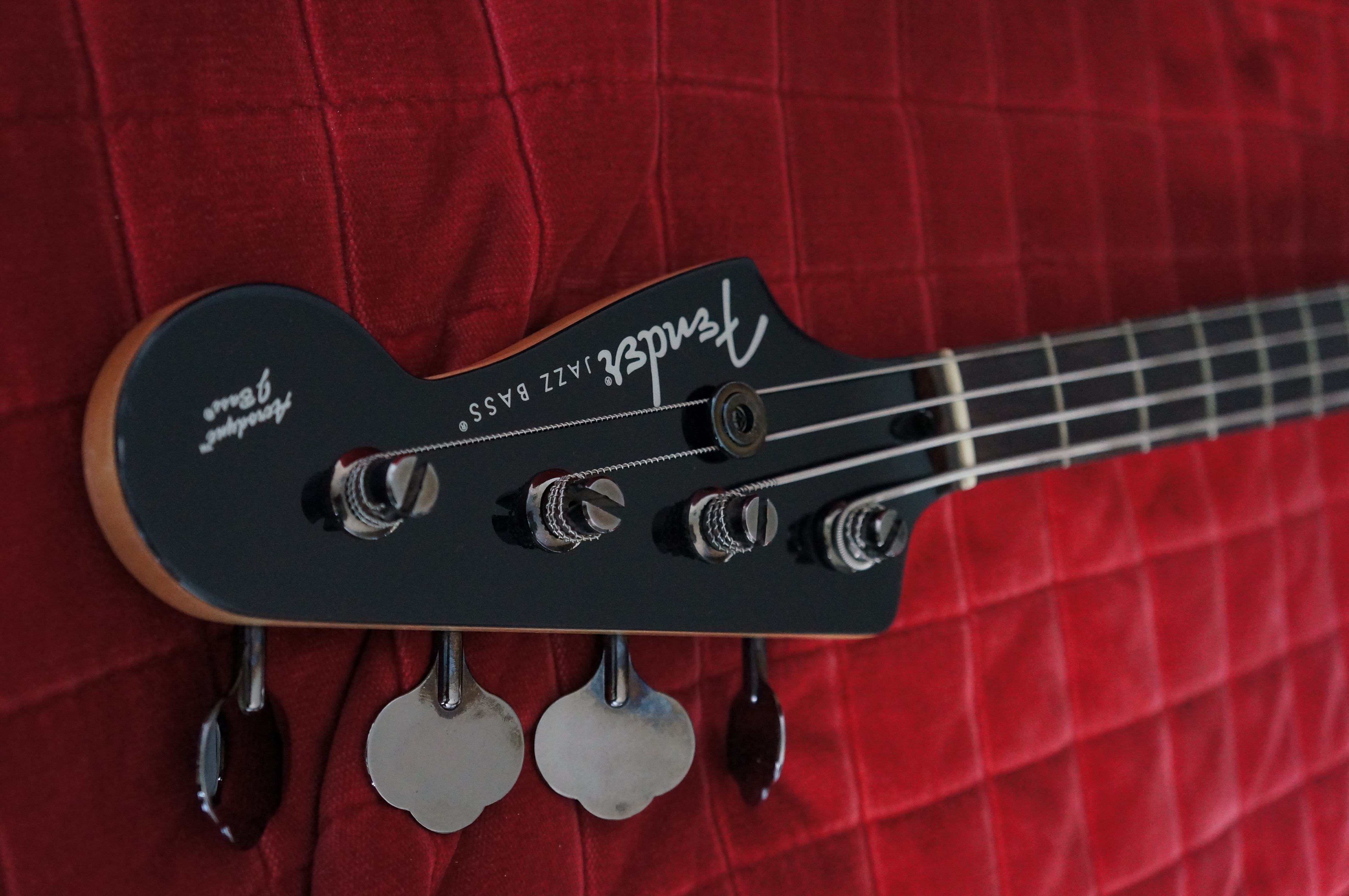 Fender Deluxe Aerodyne Jazz Bass Image 543204 Audiofanzine