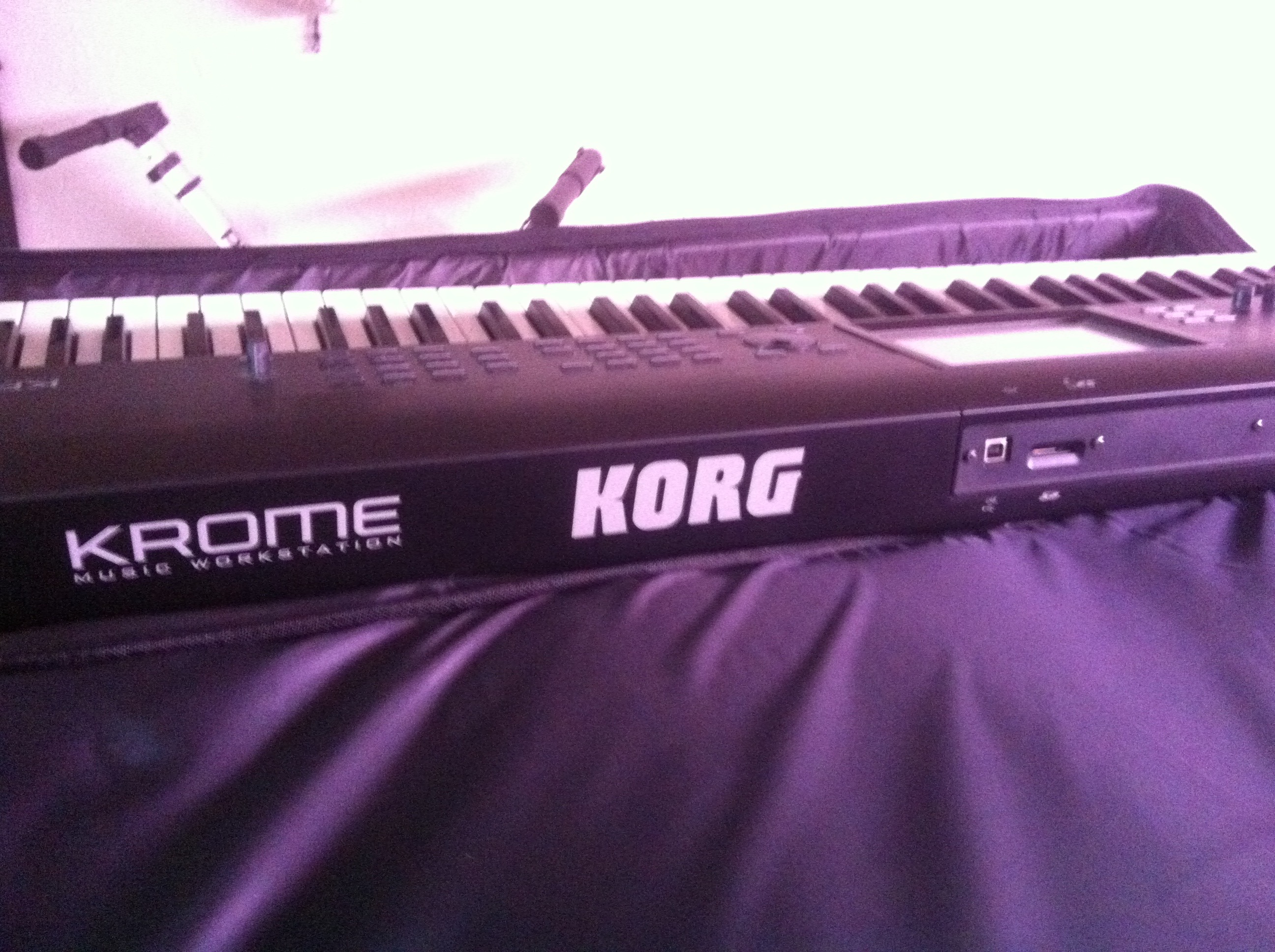 Korg Krome 73 Image 1555179 Audiofanzine korg-krome-73-image-1555179-audiofanzine