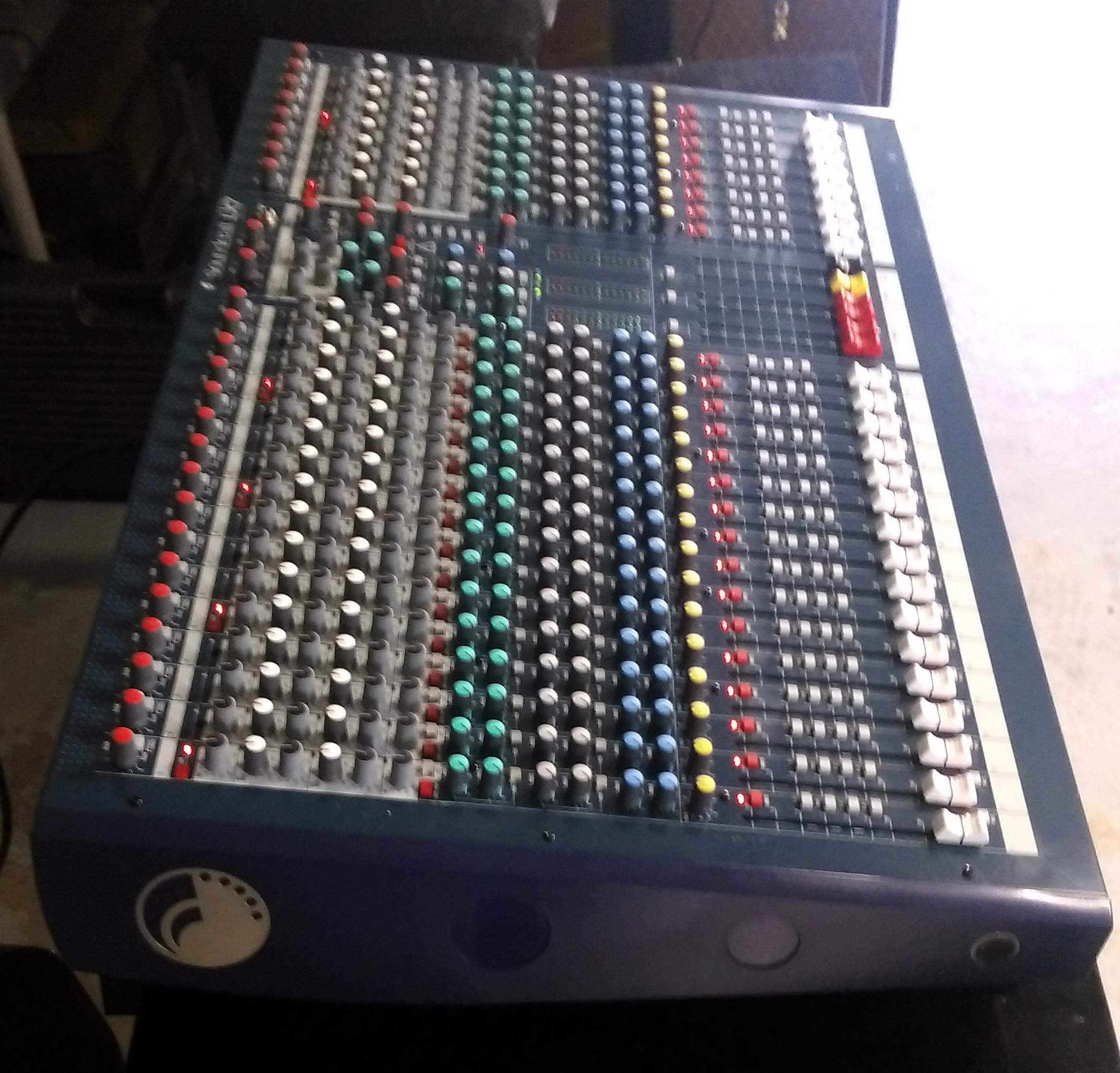 Soundcraft LX7ii 24 image (#1420965) - Audiofanzine