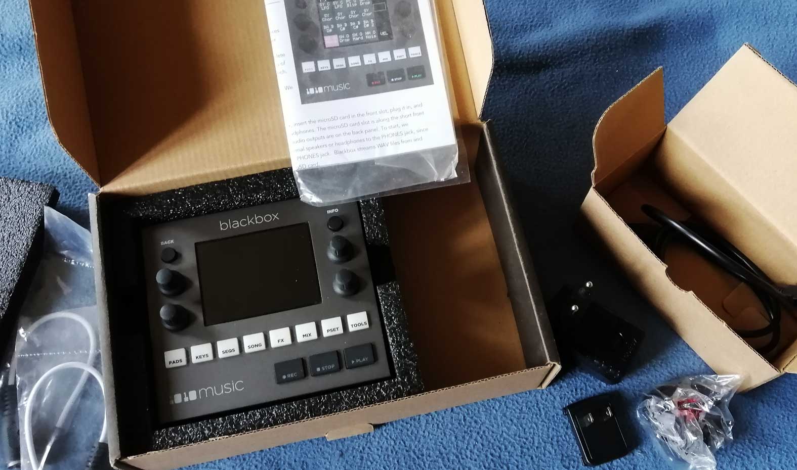 Blackbox - 1010music Blackbox - Audiofanzine