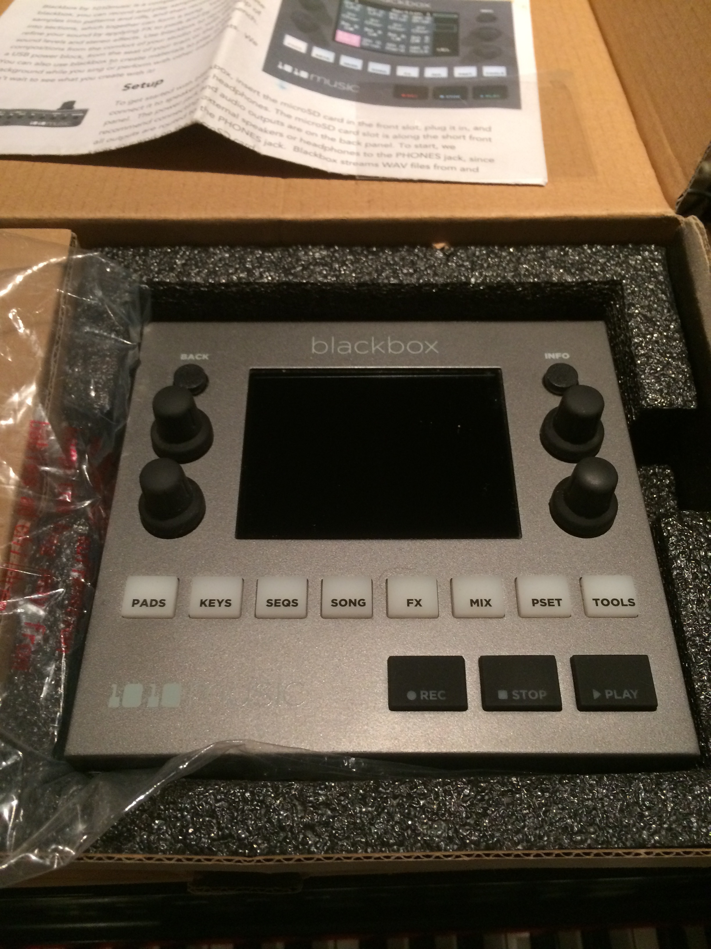 Blackbox - 1010music Blackbox - Audiofanzine