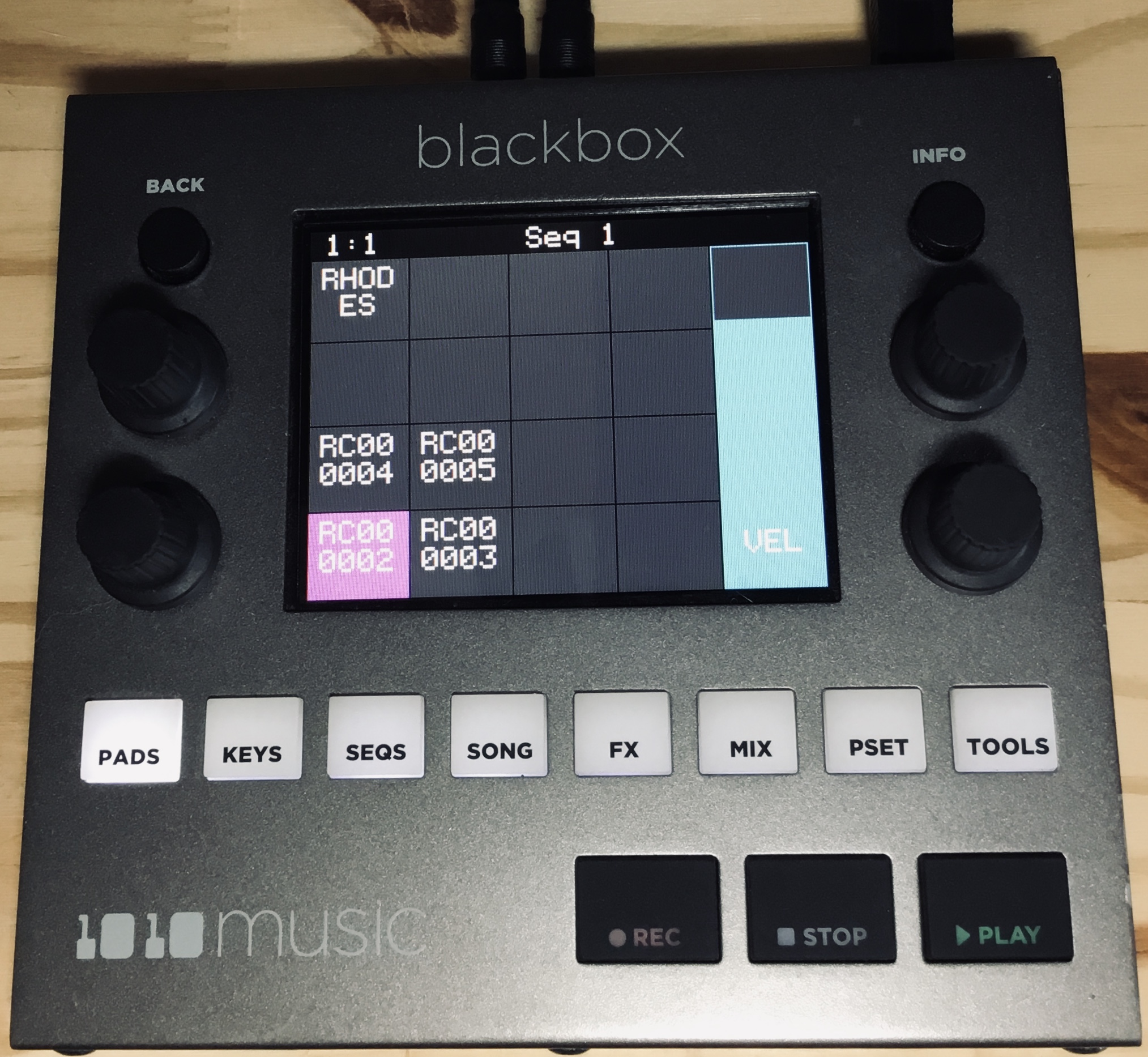 Blackbox - 1010music Blackbox - Audiofanzine