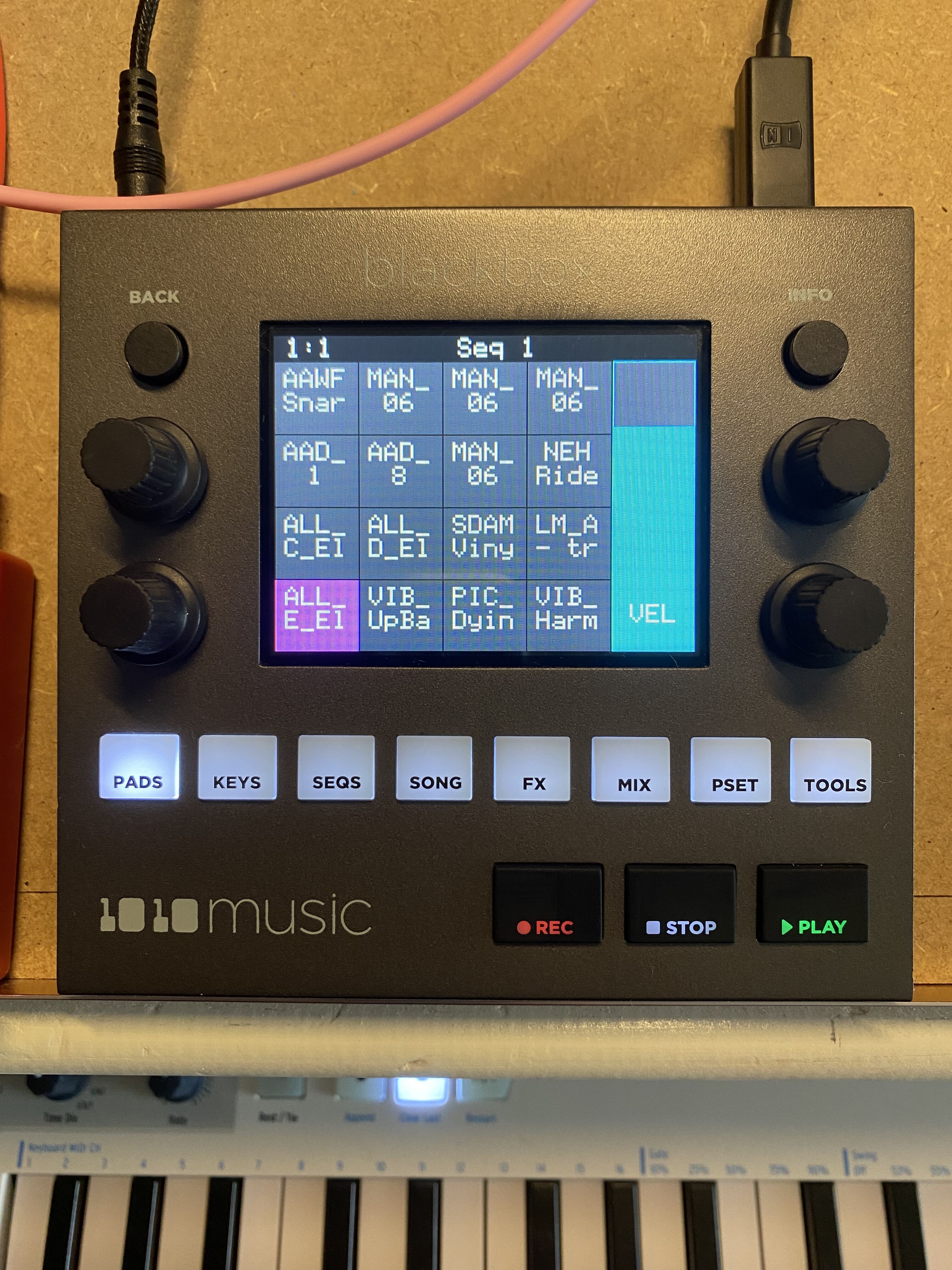 Blackbox - 1010music Blackbox - Audiofanzine