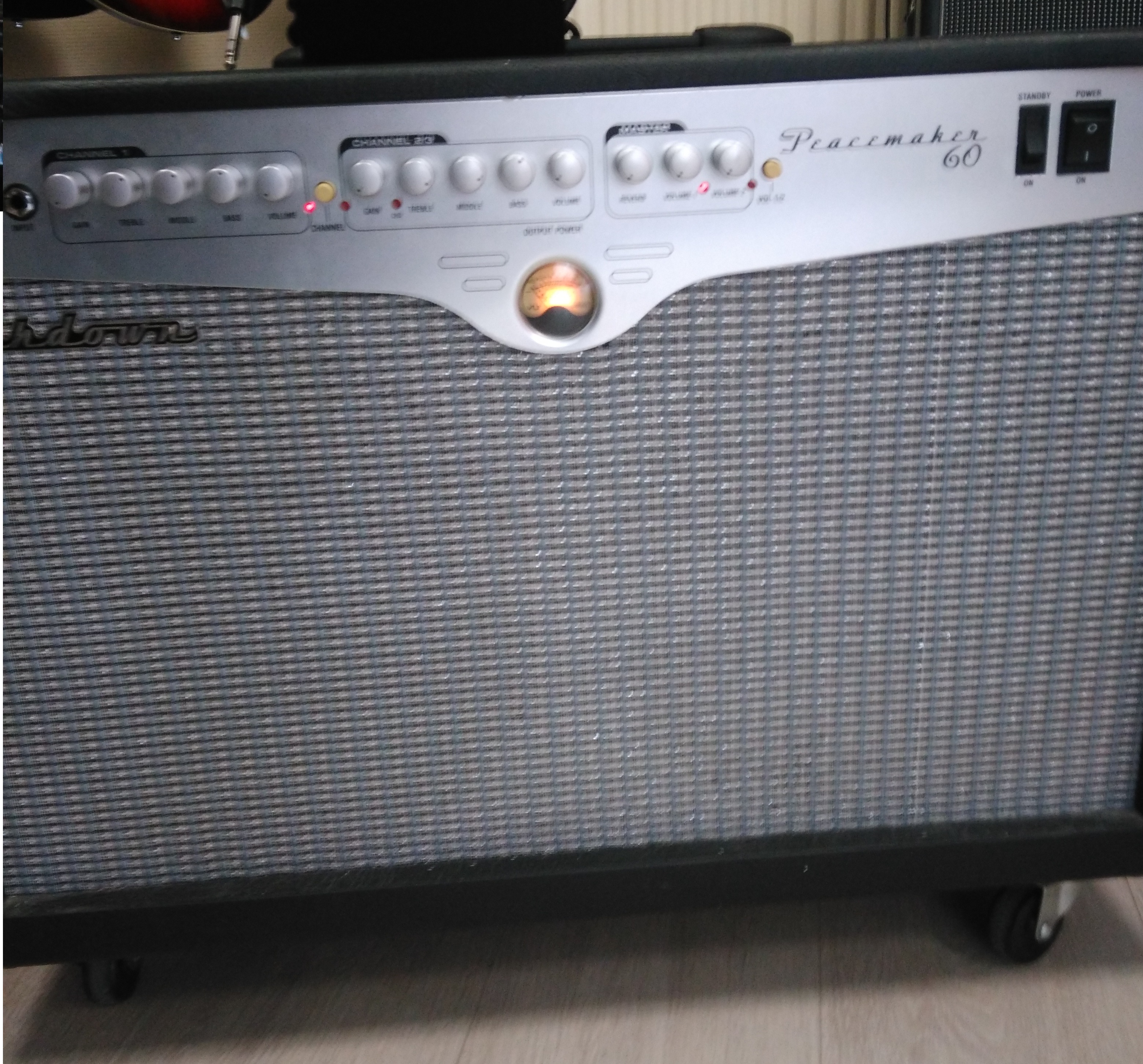 Photo Yamaha VRC-103 : Ashdown Peacemaker 60 combo 1 (#1342476 ...