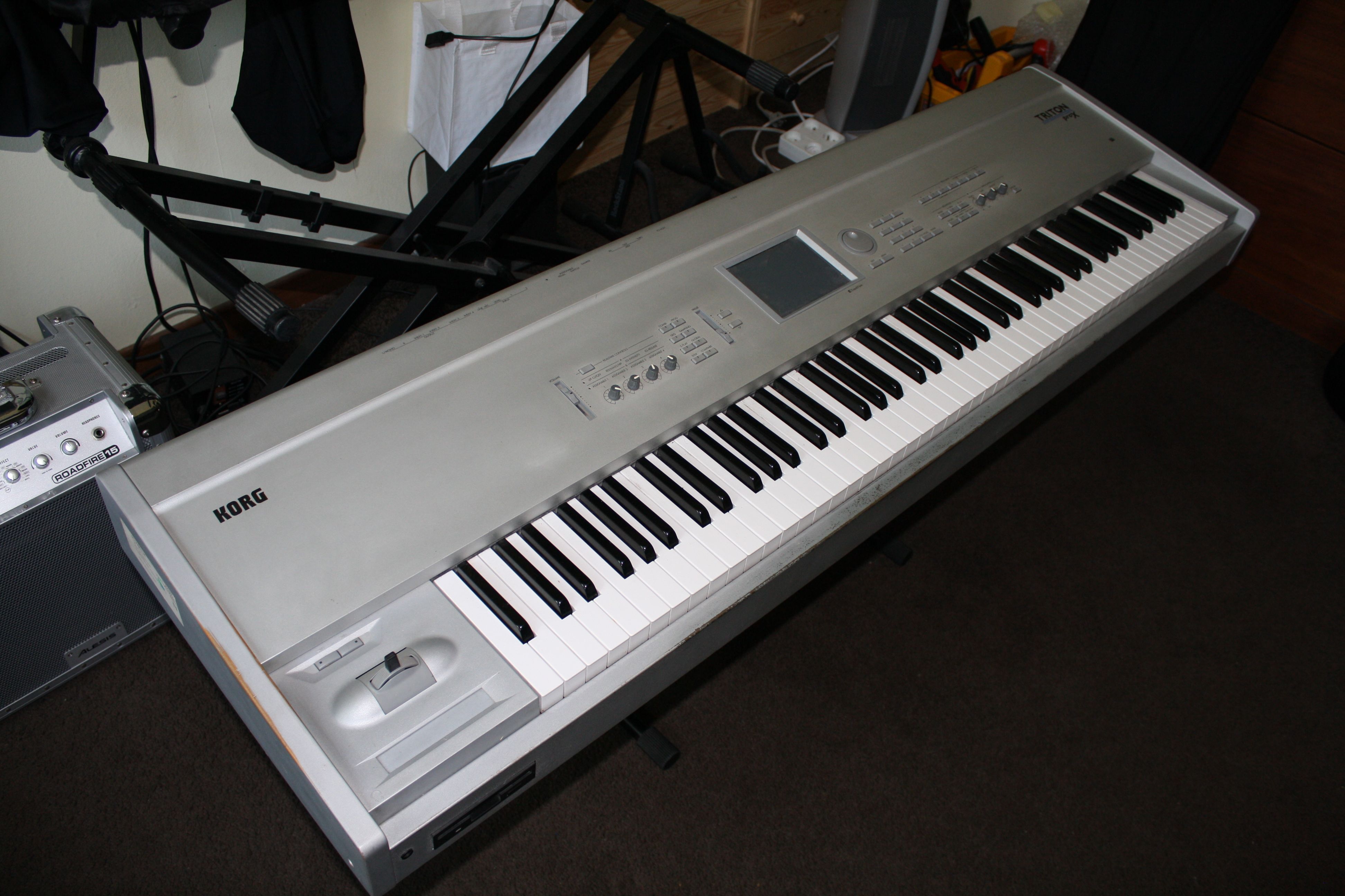 Korg Triton Classic 88 keys (Bourgogne) - Audiofanzine