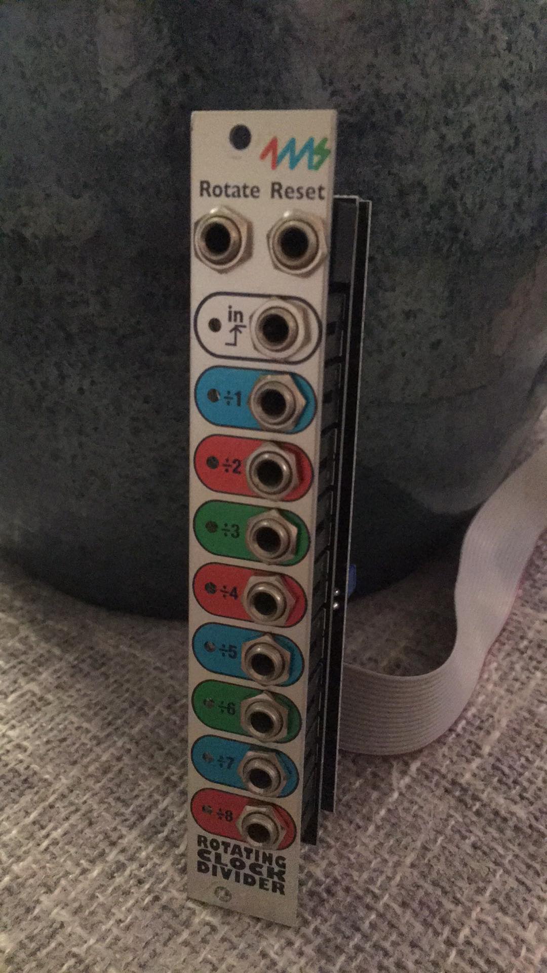 Rotating Clock Divider - 4ms Company Rotating Clock Divider - Audiofanzine