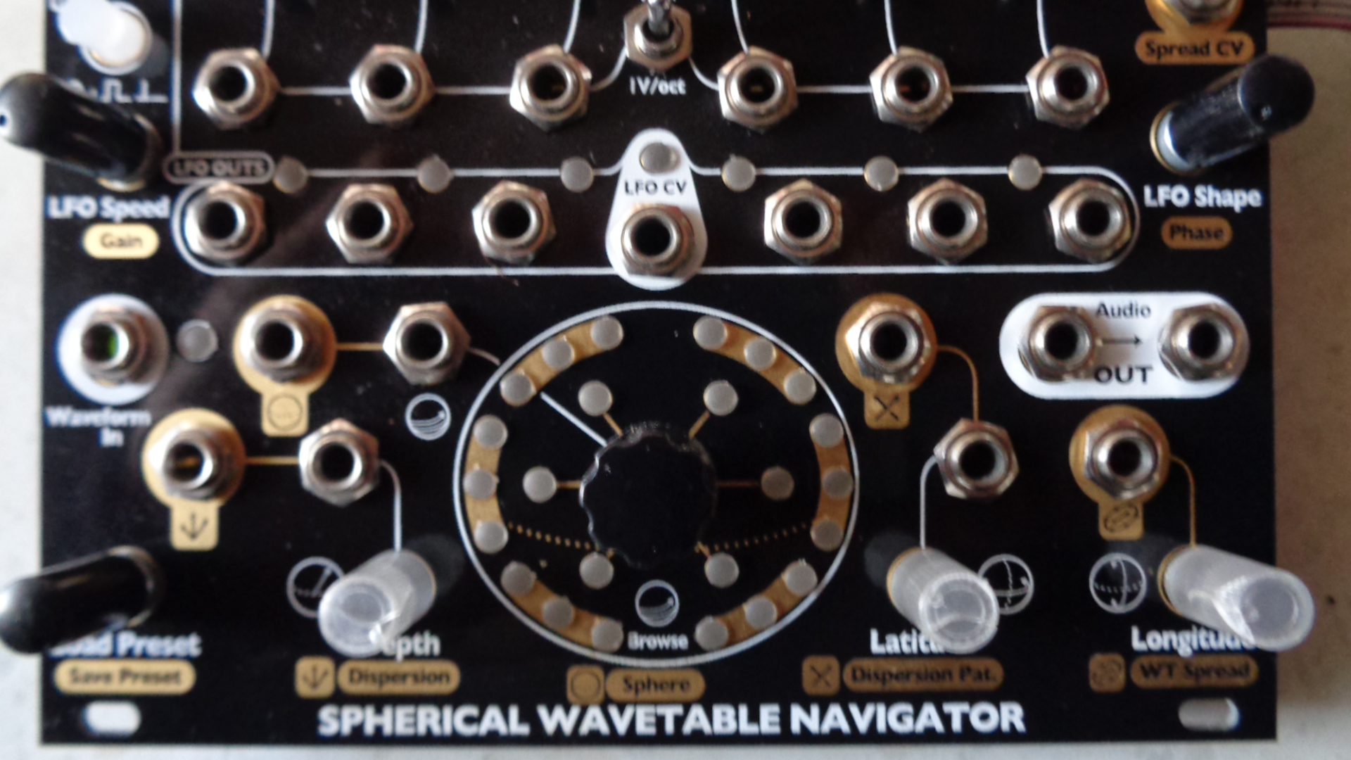 Spherical Wavetable Navigator 4ms Company - Audiofanzine
