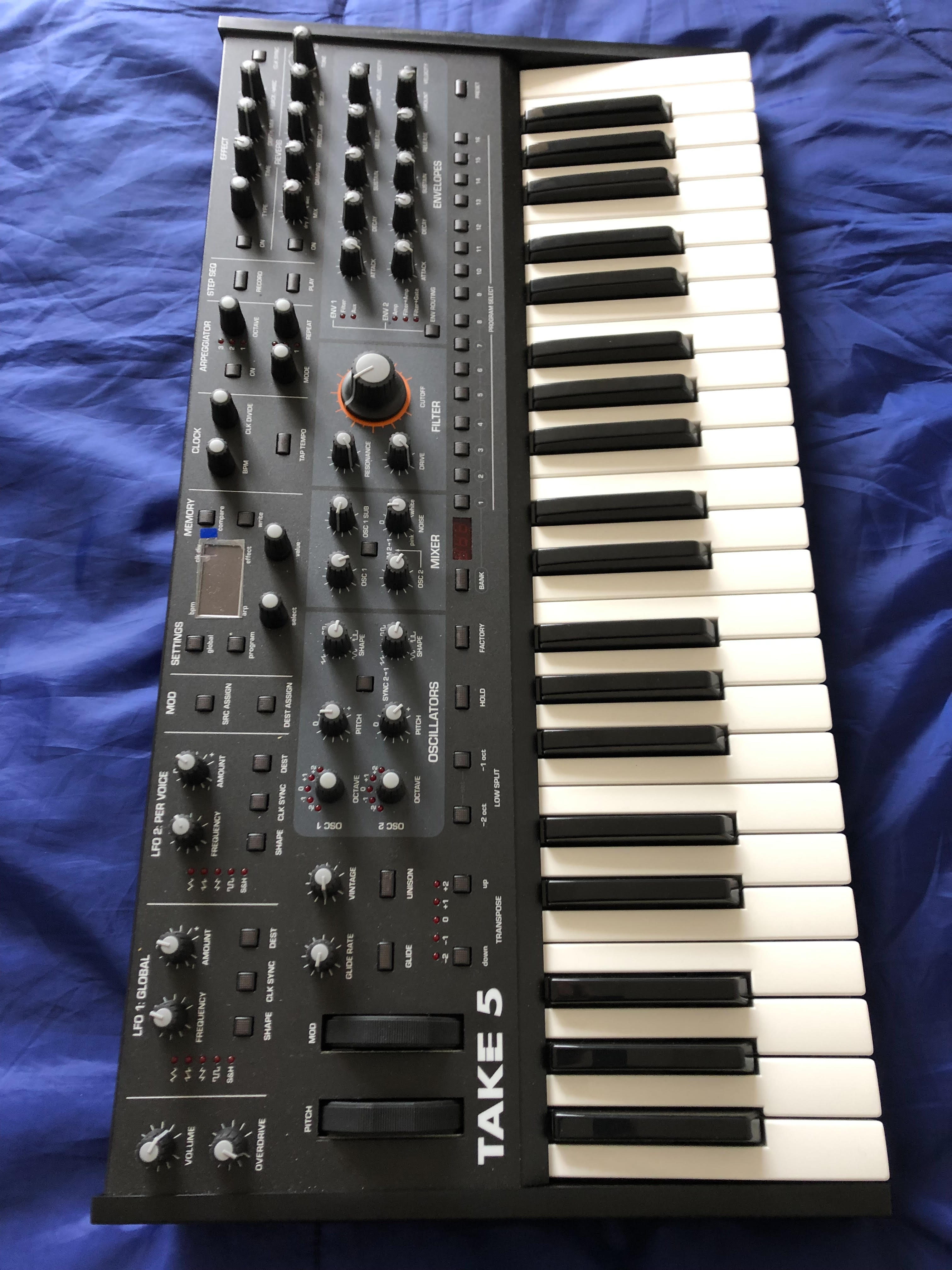 Virus TI2 Desktop - Access Music Virus TI2 Desktop - Audiofanzine