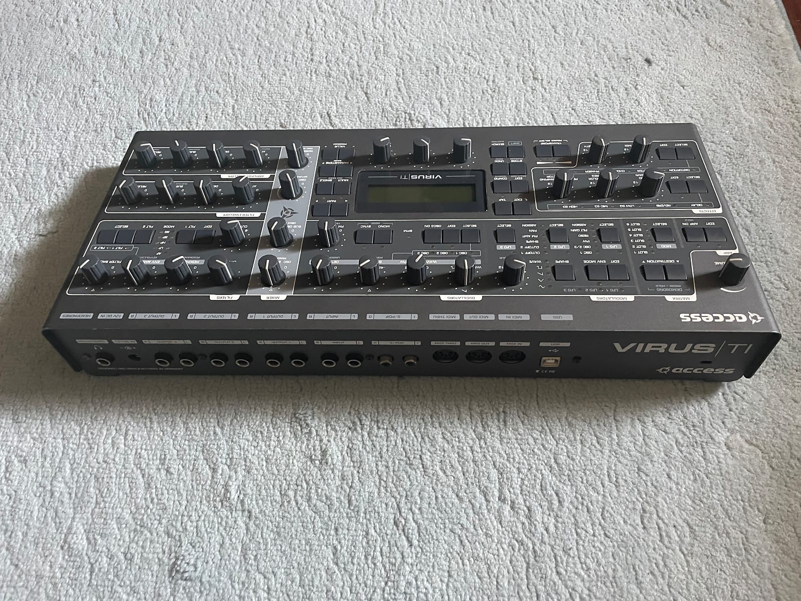 Virus TI2 Desktop - Access Music Virus TI2 Desktop - Audiofanzine