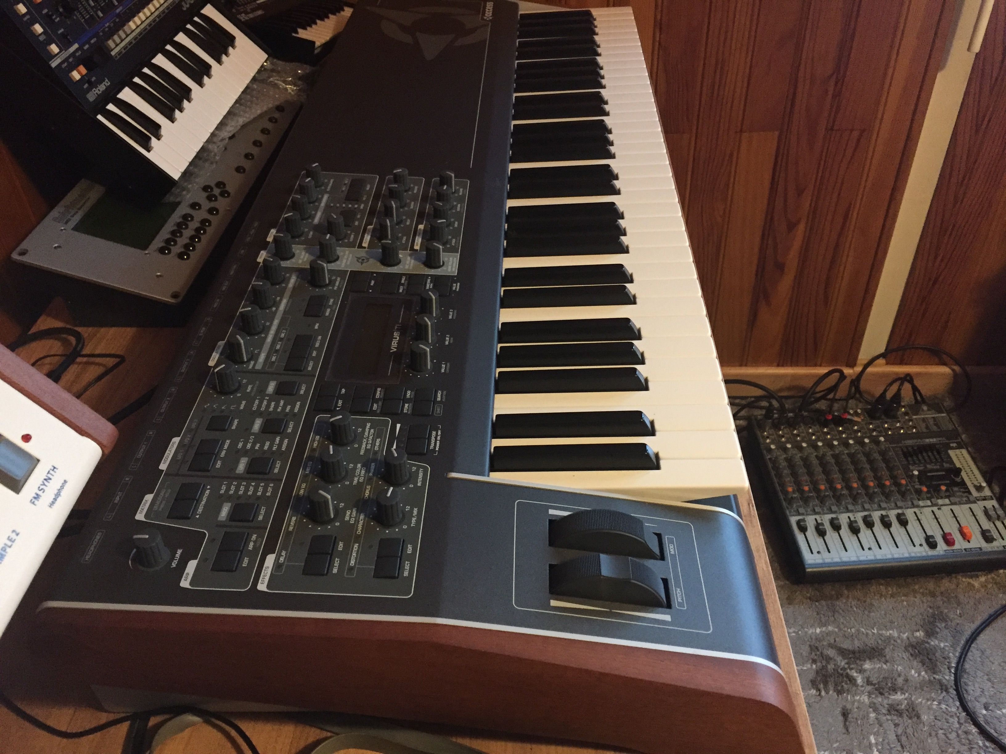 Virus TI2 Keyboard - Access Music Virus TI2 Keyboard - Audiofanzine