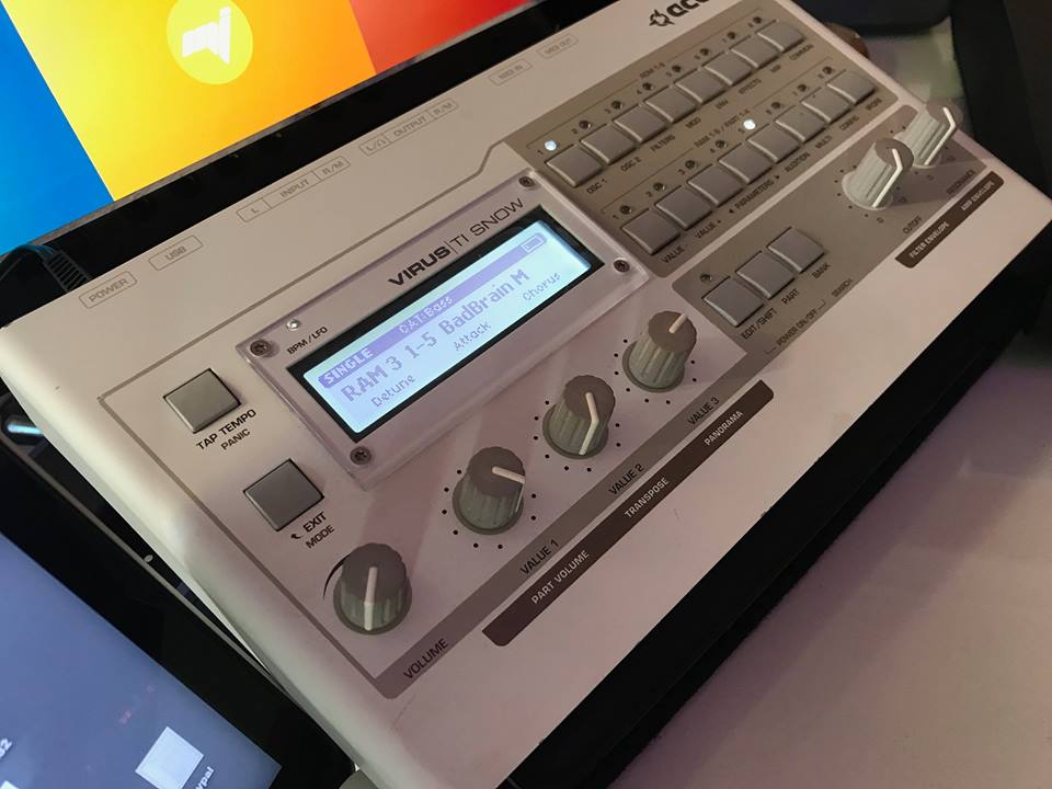 VIRUS TI2 SNOW - Access Music Virus TI2 Snow - Audiofanzine