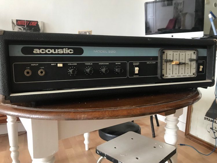 Model 220 - Acoustic Model 220 - Audiofanzine