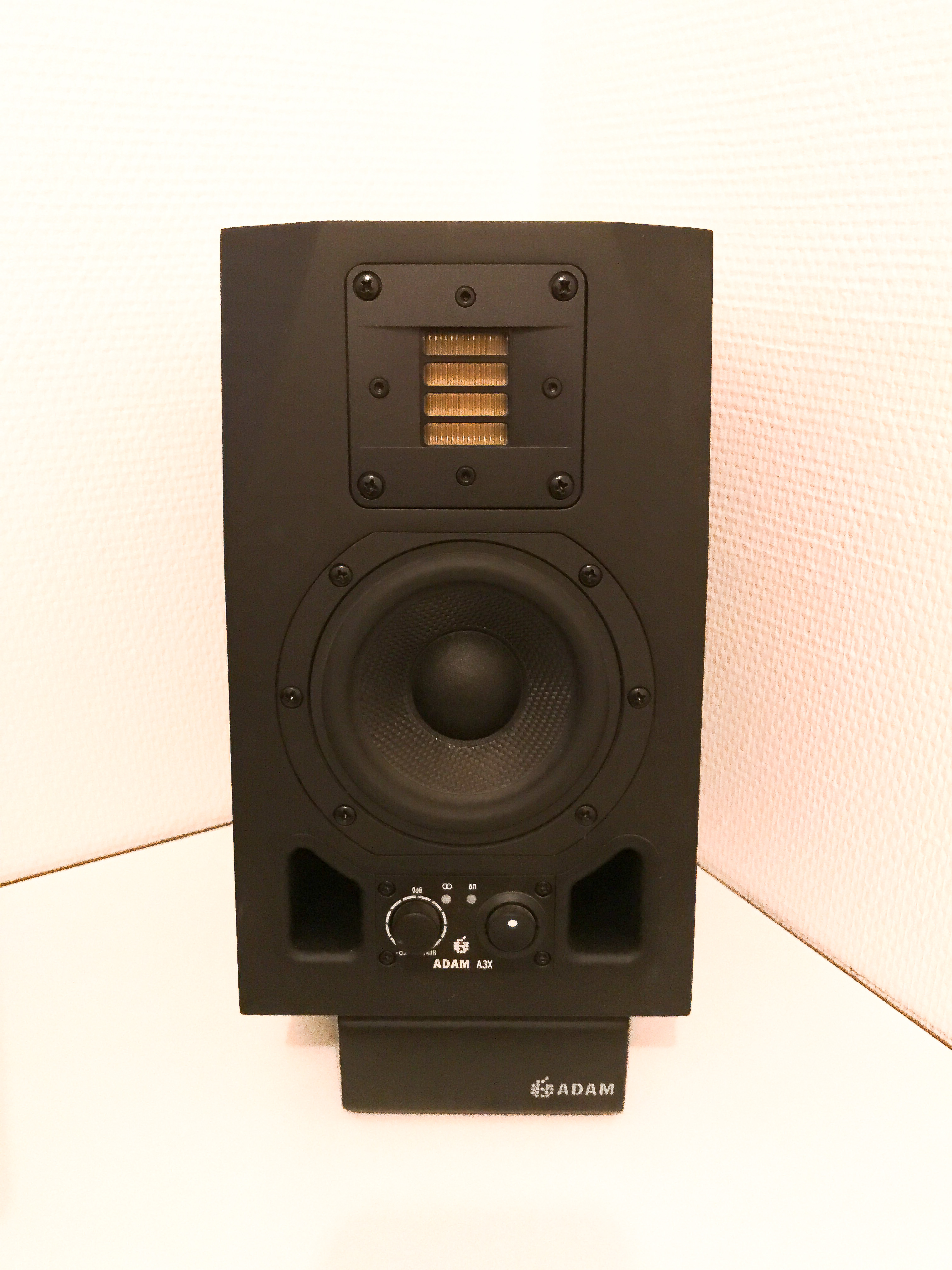 A3X - ADAM A3X - Audiofanzine