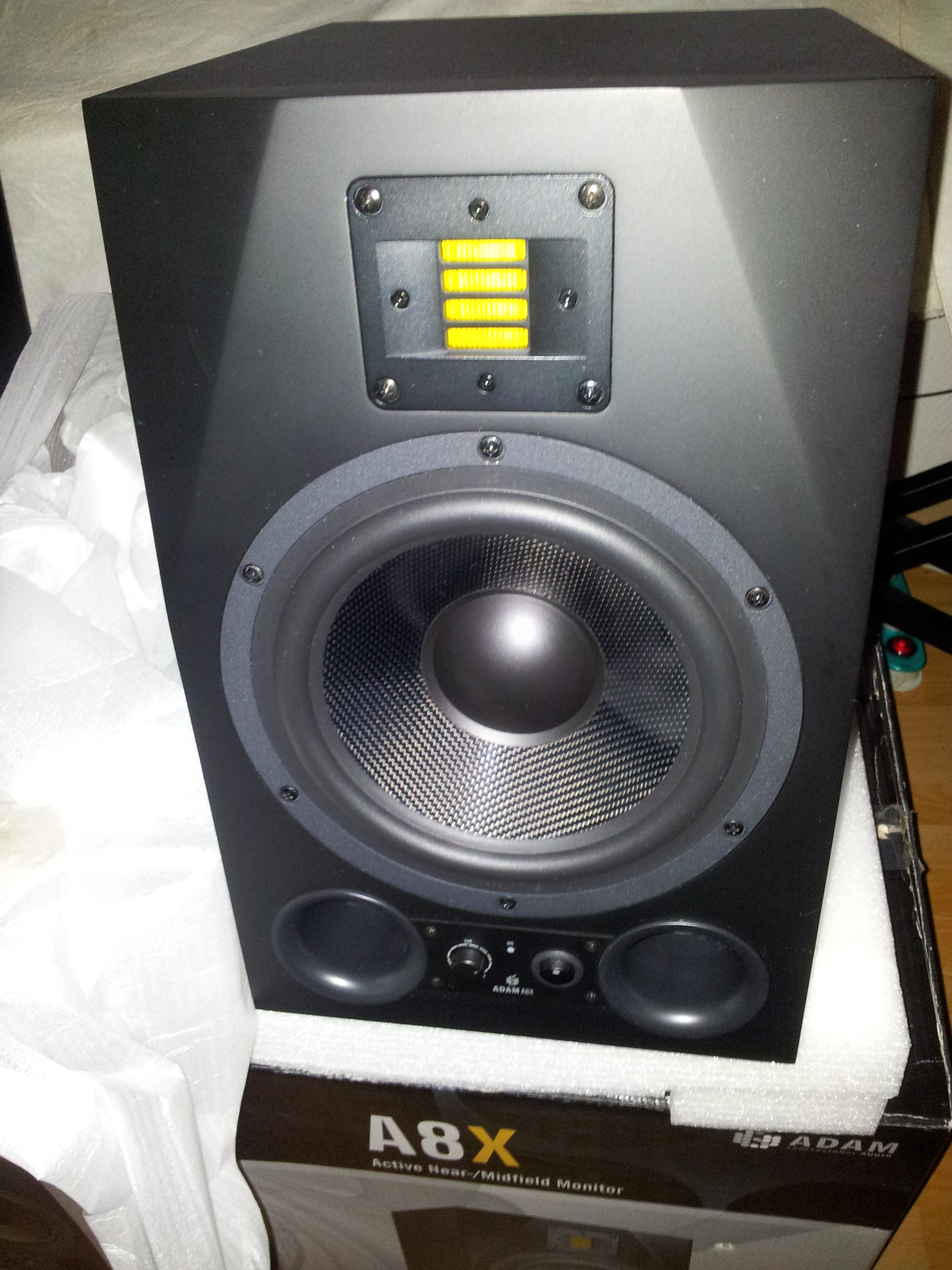 ADAM A8X image (#860809) - Audiofanzine