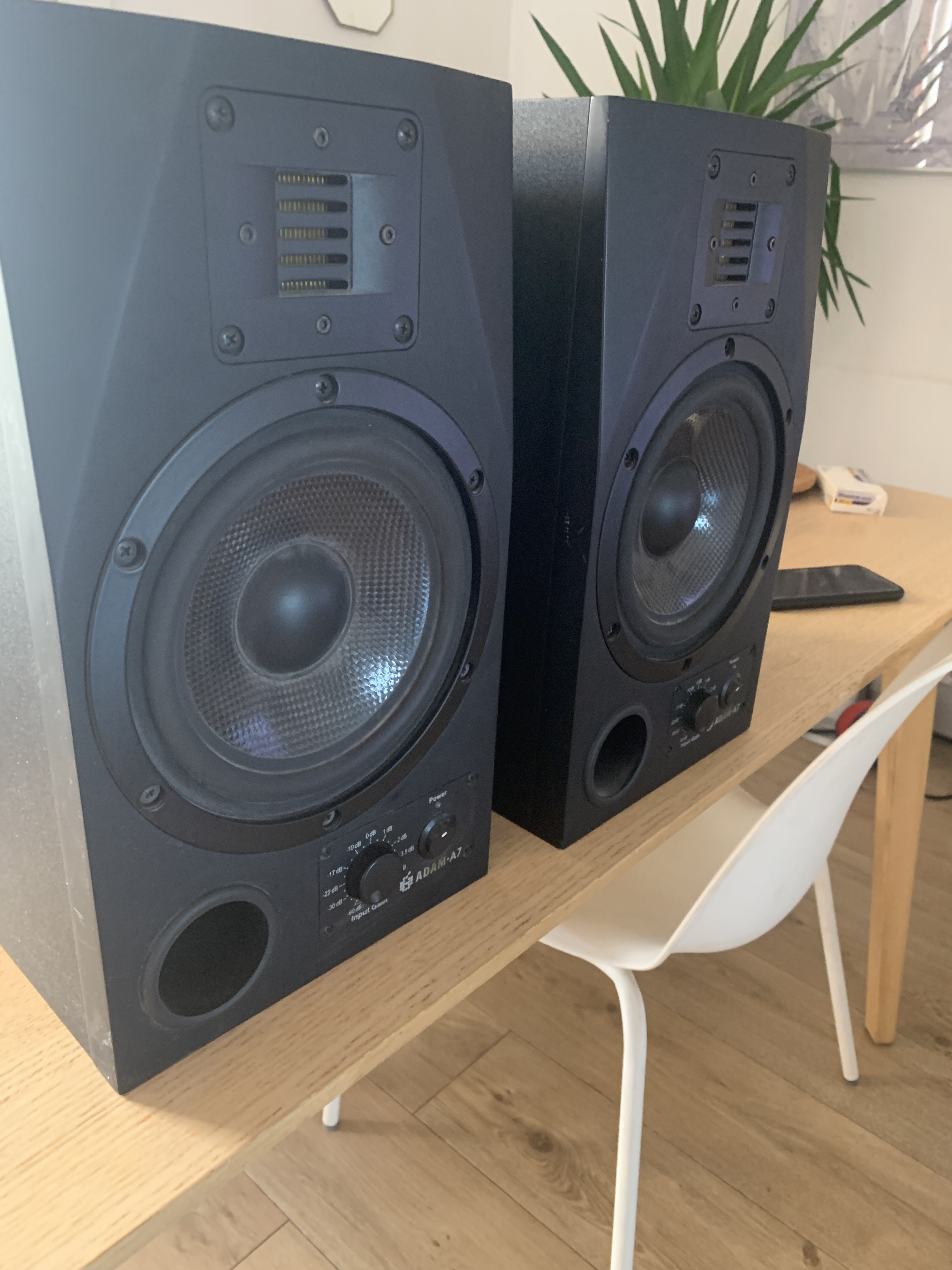 Adam A7 (Provence-Alpes-Côte d'Azur) - Audiofanzine