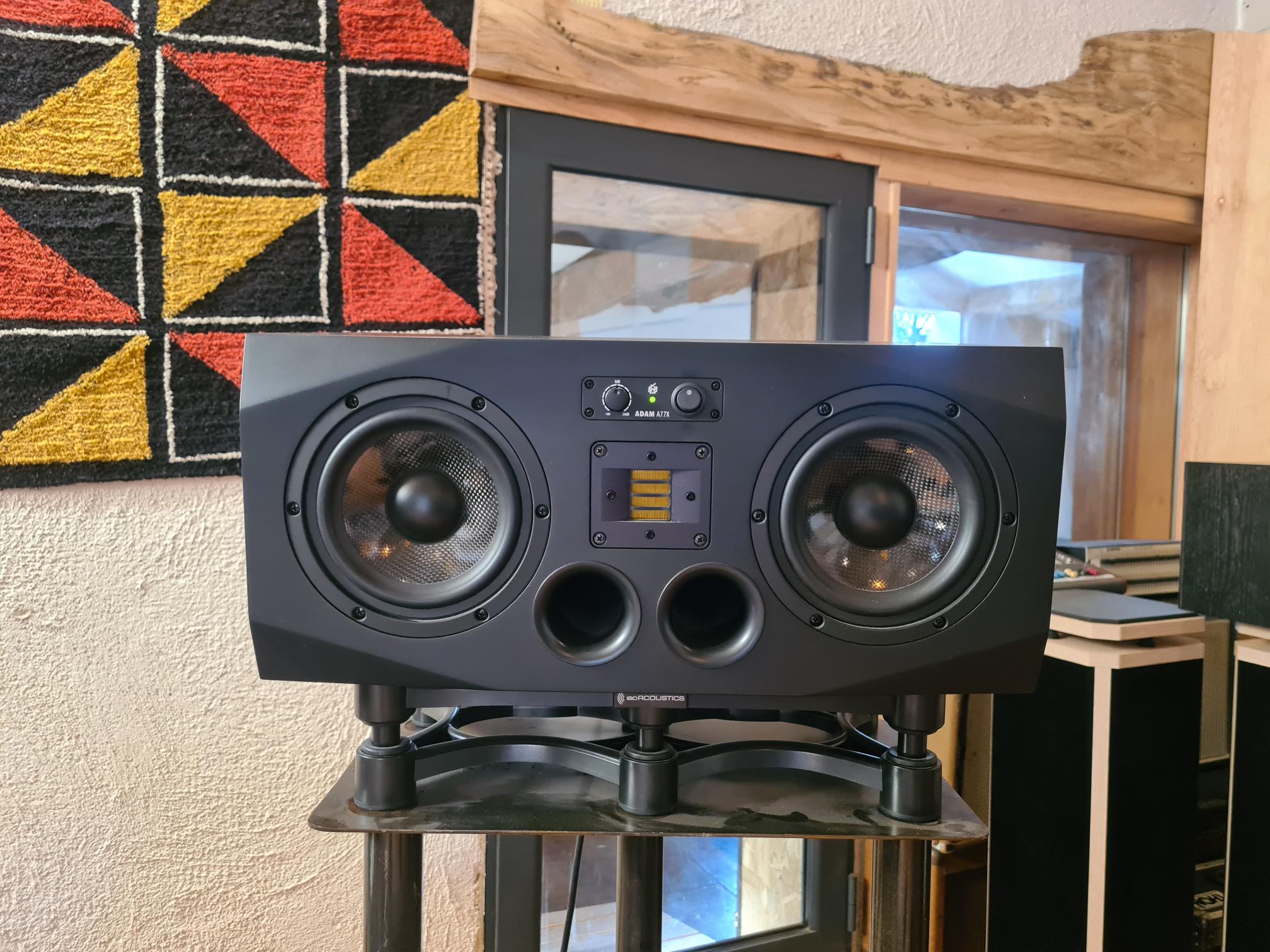 A77X - ADAM Audio A77X - Audiofanzine