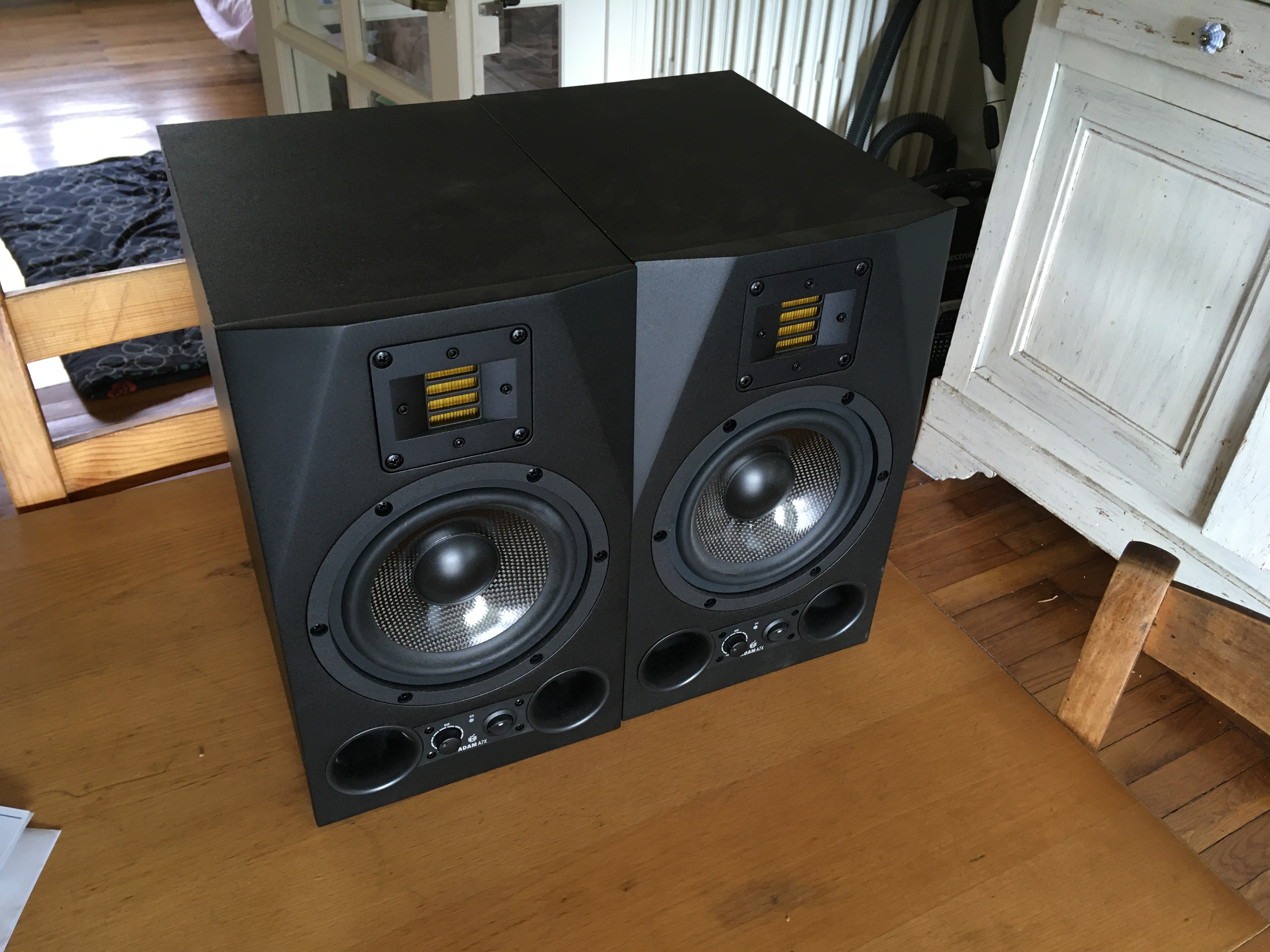 A7X - ADAM Audio A7X - Audiofanzine