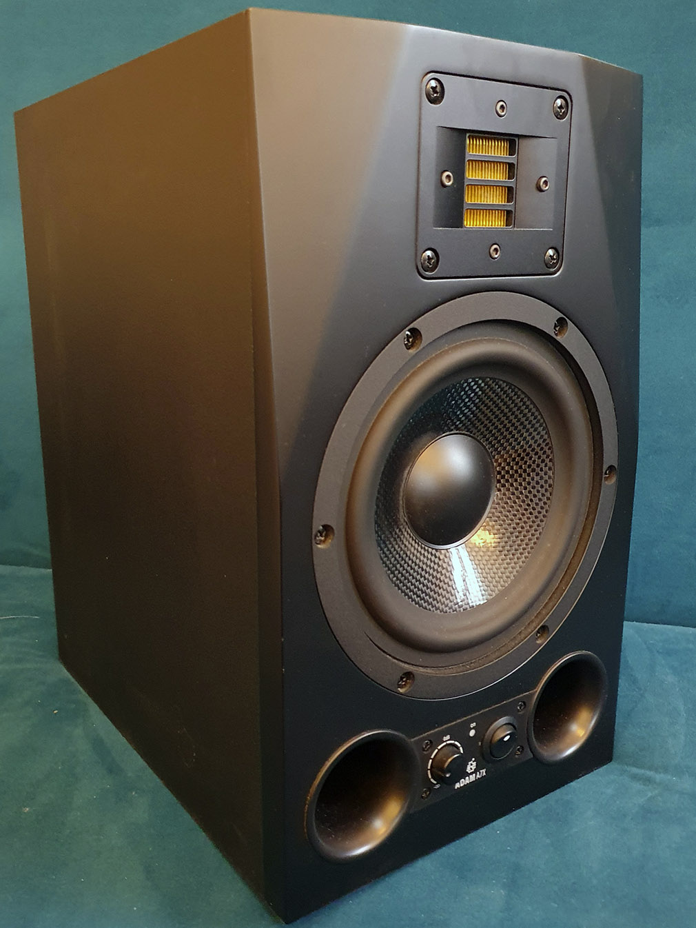 A7X - ADAM Audio A7X - Audiofanzine