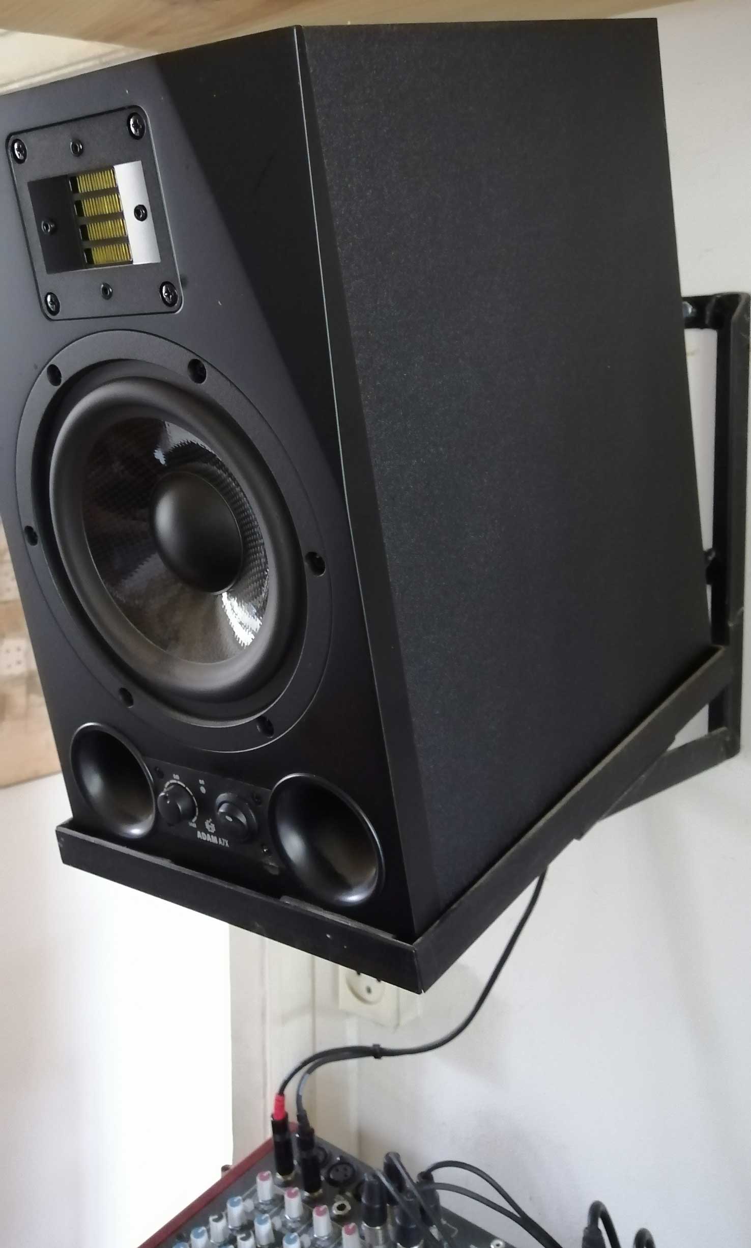 A7X - ADAM Audio A7X - Audiofanzine