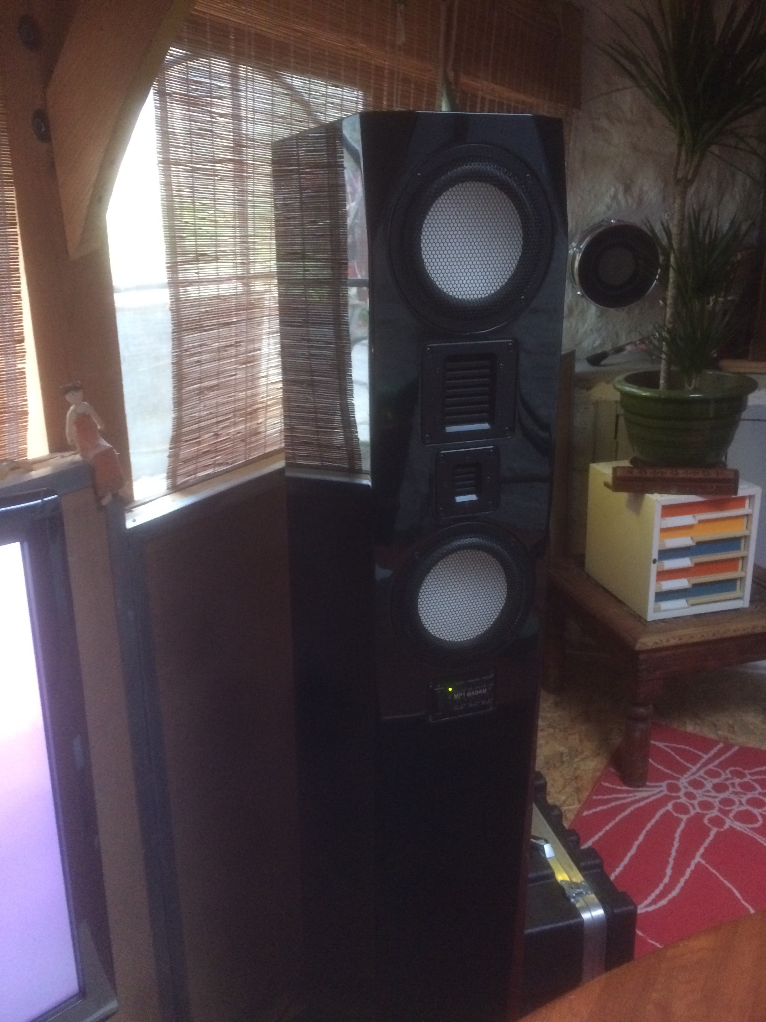 MP1 - ADAM MP1 - Audiofanzine