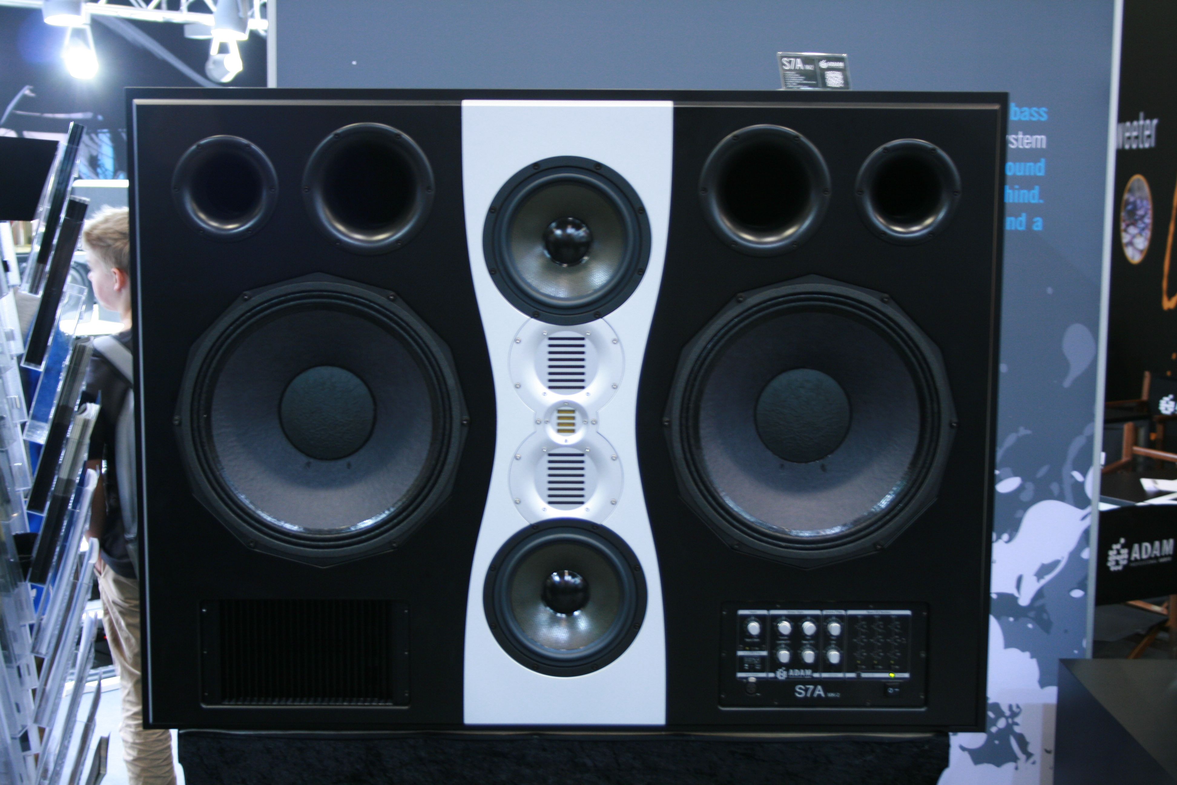 S7A MK2 - ADAM S7A Mk2 - Audiofanzine