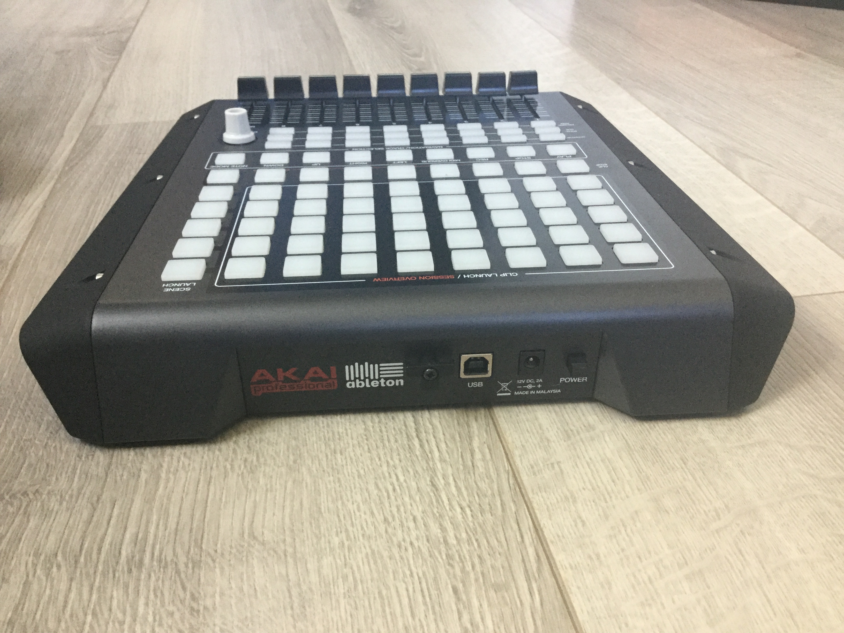 Akai Apc20 Image 1816072 Audiofanzine