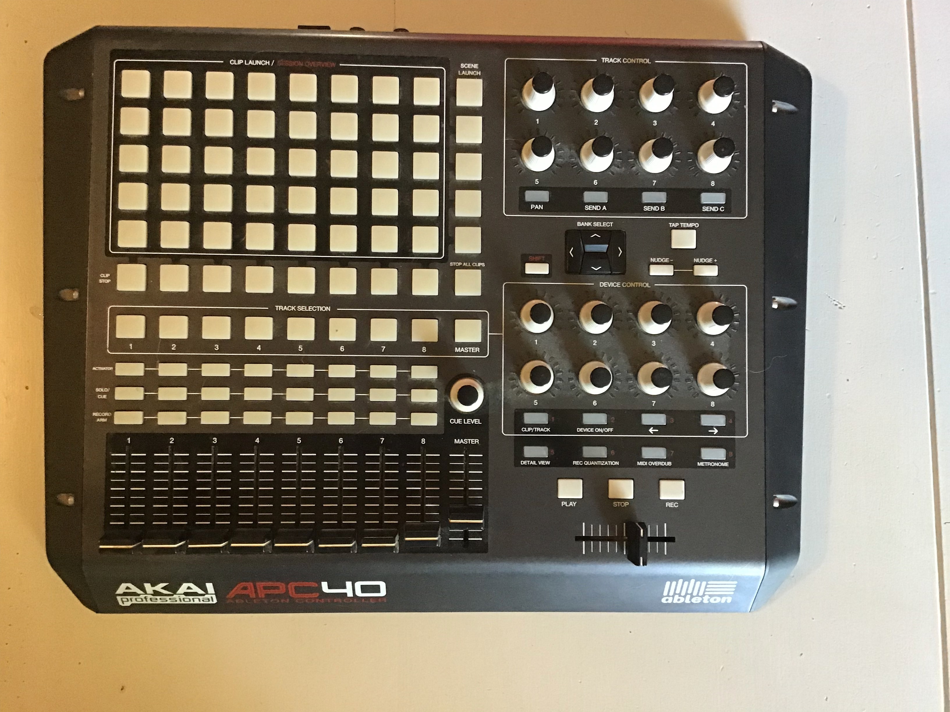 APC40 - Akai APC40 - Audiofanzine