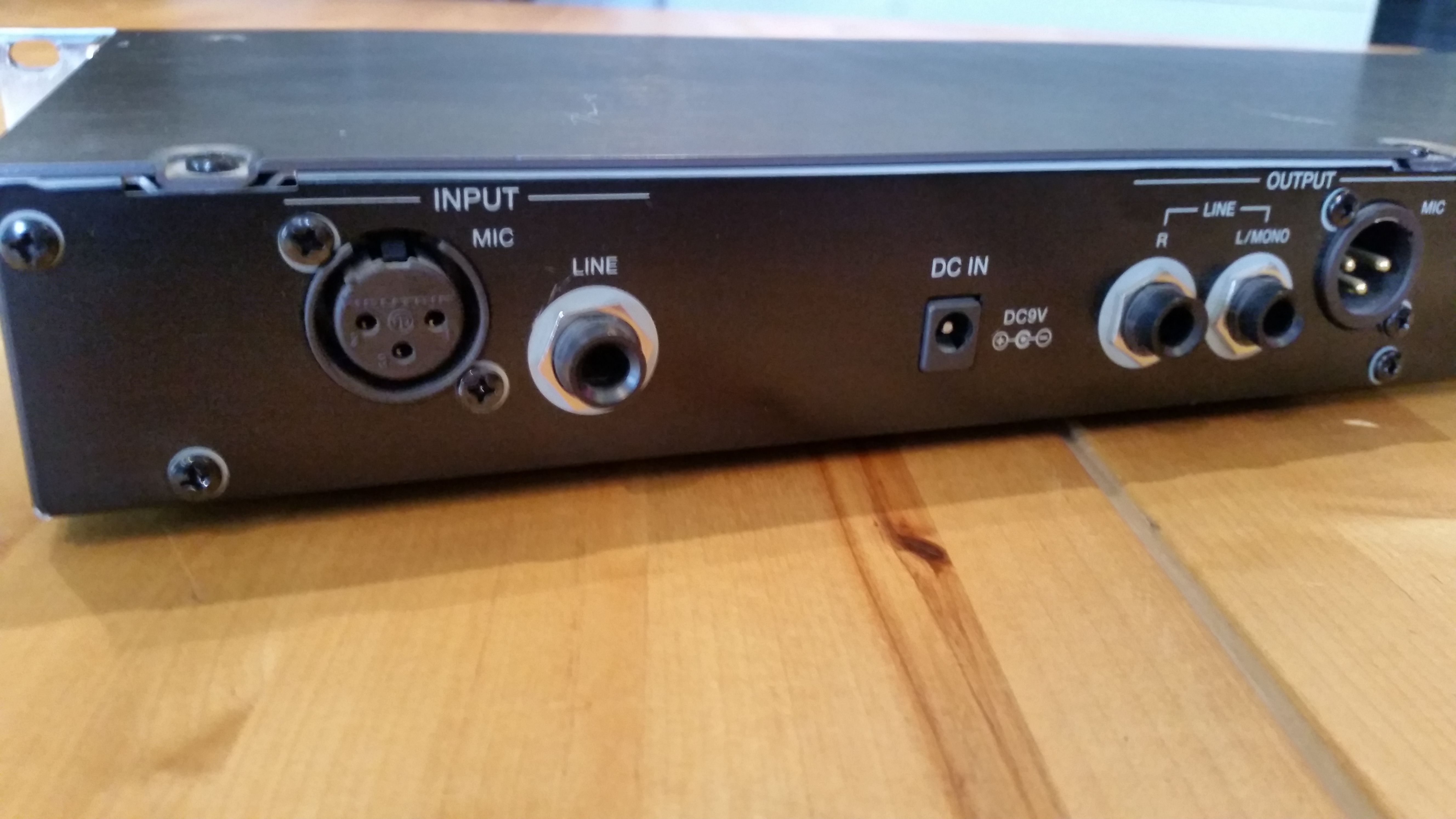 HV10 DECABUDDY - Akai HV10 DecaBuddy - Audiofanzine