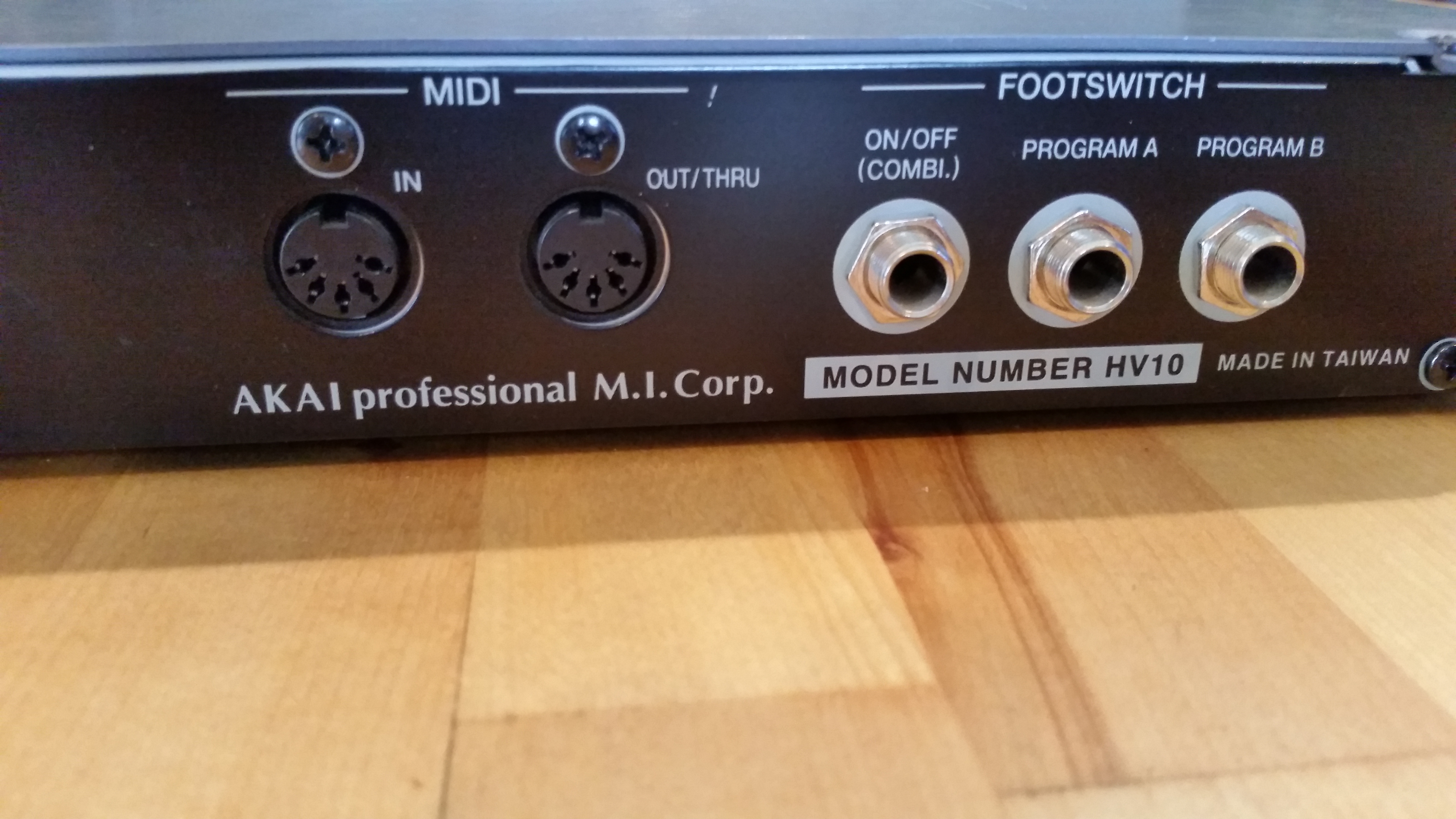 HV10 DECABUDDY - Akai HV10 DecaBuddy - Audiofanzine