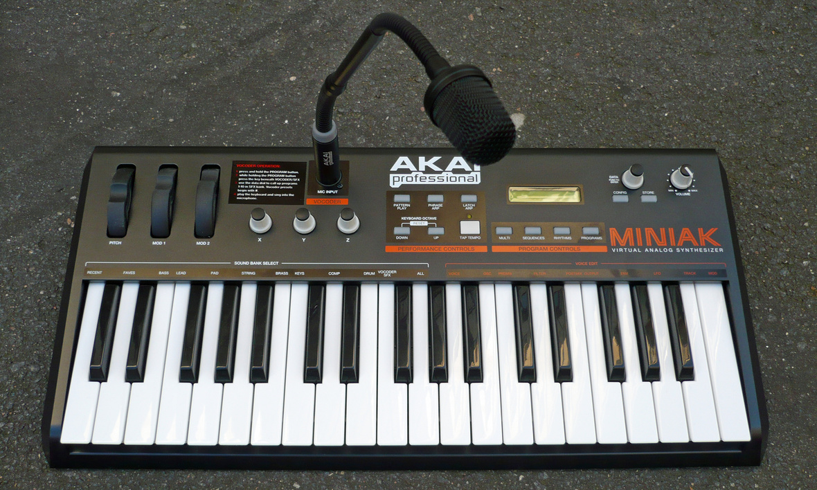 MINIAK - Akai Miniak - Audiofanzine