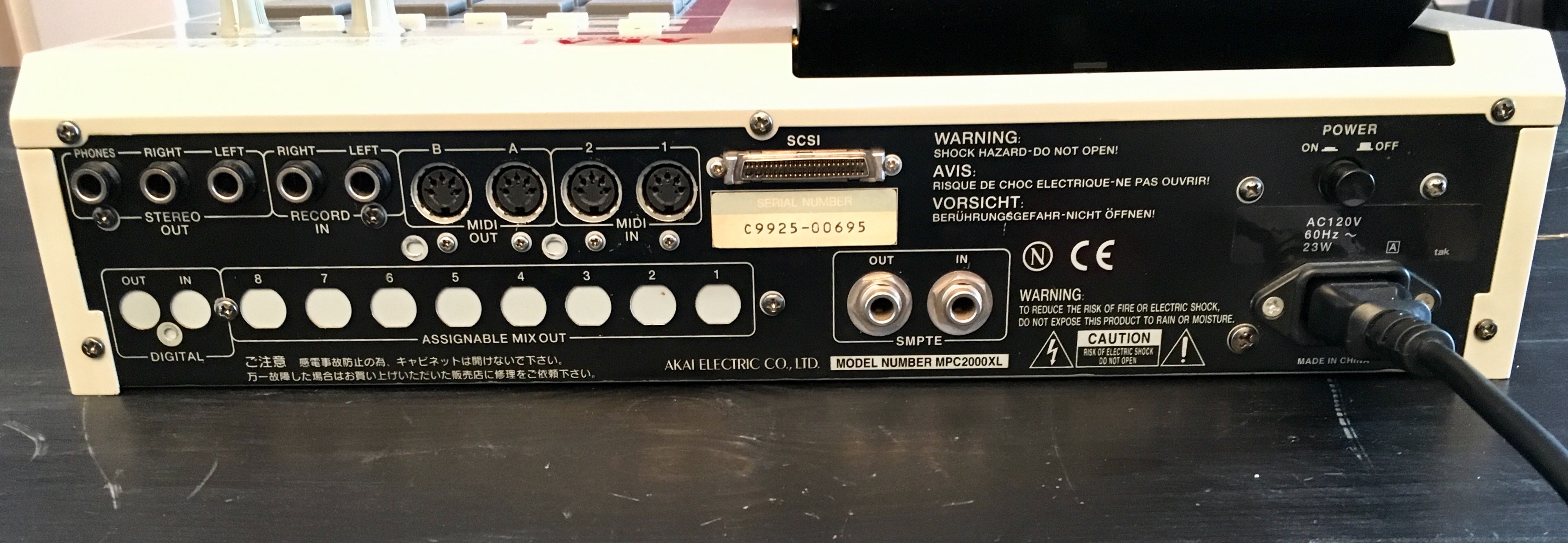 MPC2000XL - Akai MPC2000XL - Audiofanzine