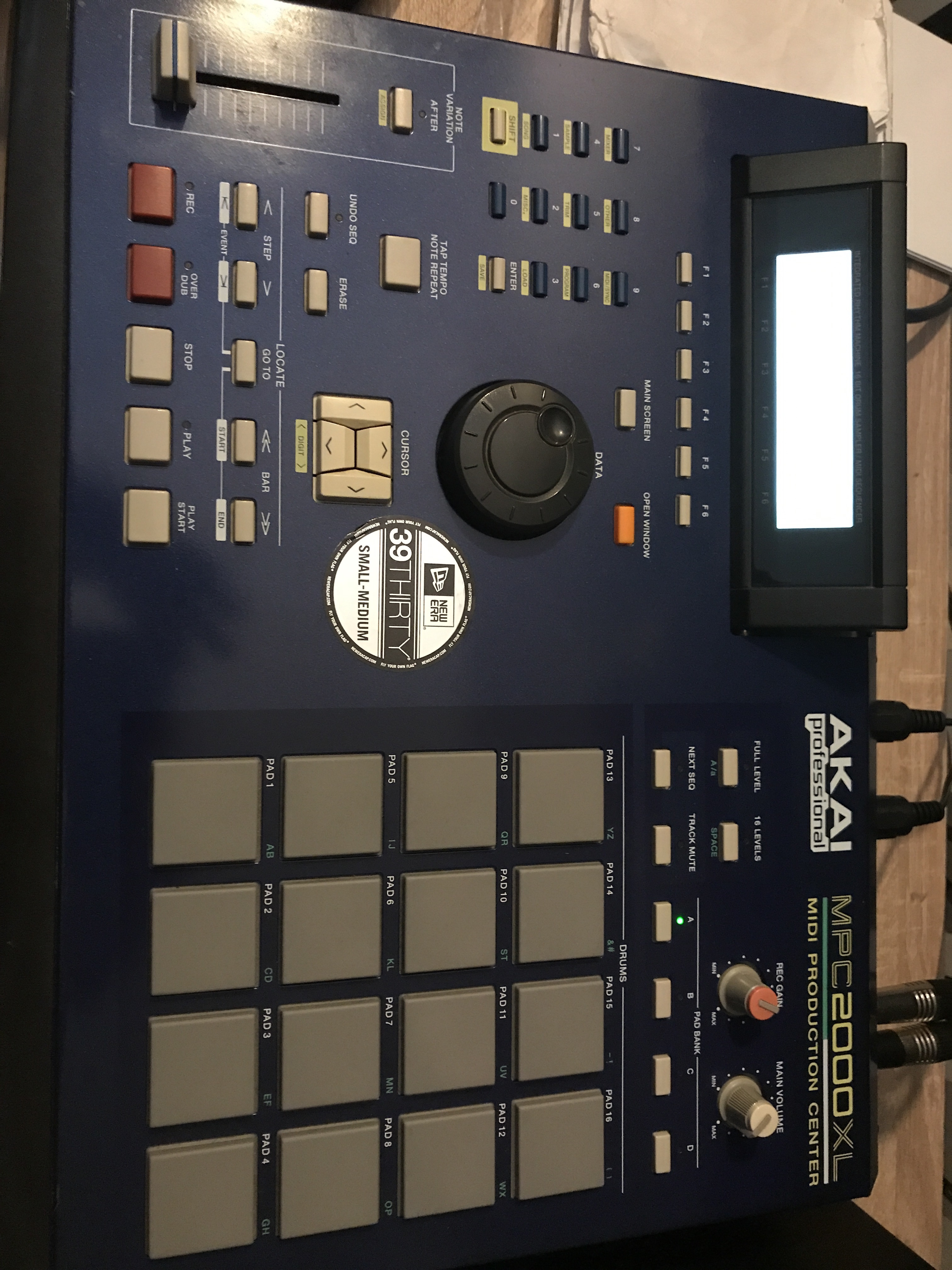 MPC2000XL MCD VERSION - Akai MPC2000XL MCD version - Audiofanzine