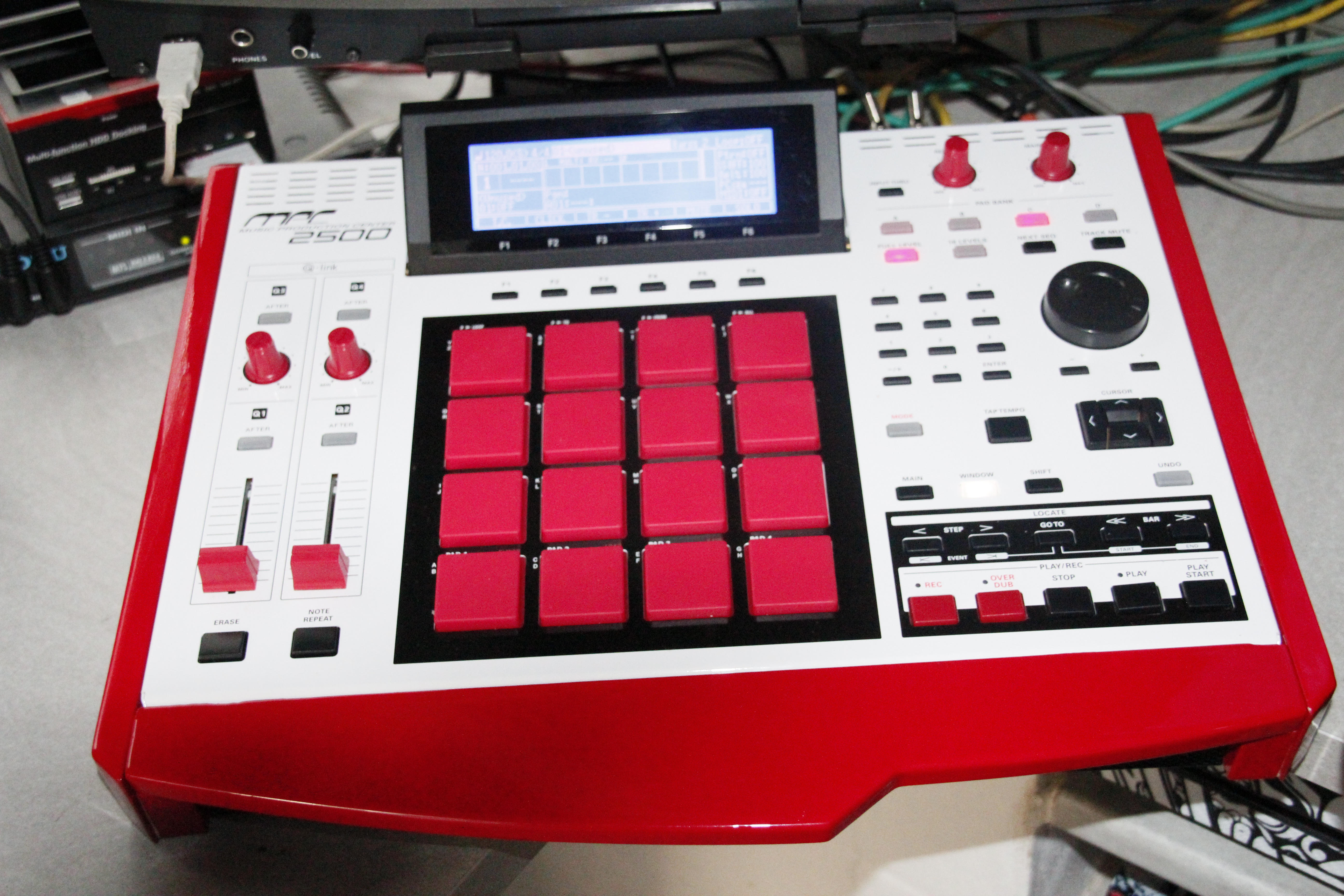 Photo Akai MPC2500 SE : Akai mpc2500 se 1488843 (#1500304) - Audiofanzine