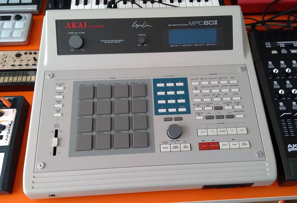 MPC60 MKII - Akai MPC60 MkII - Audiofanzine