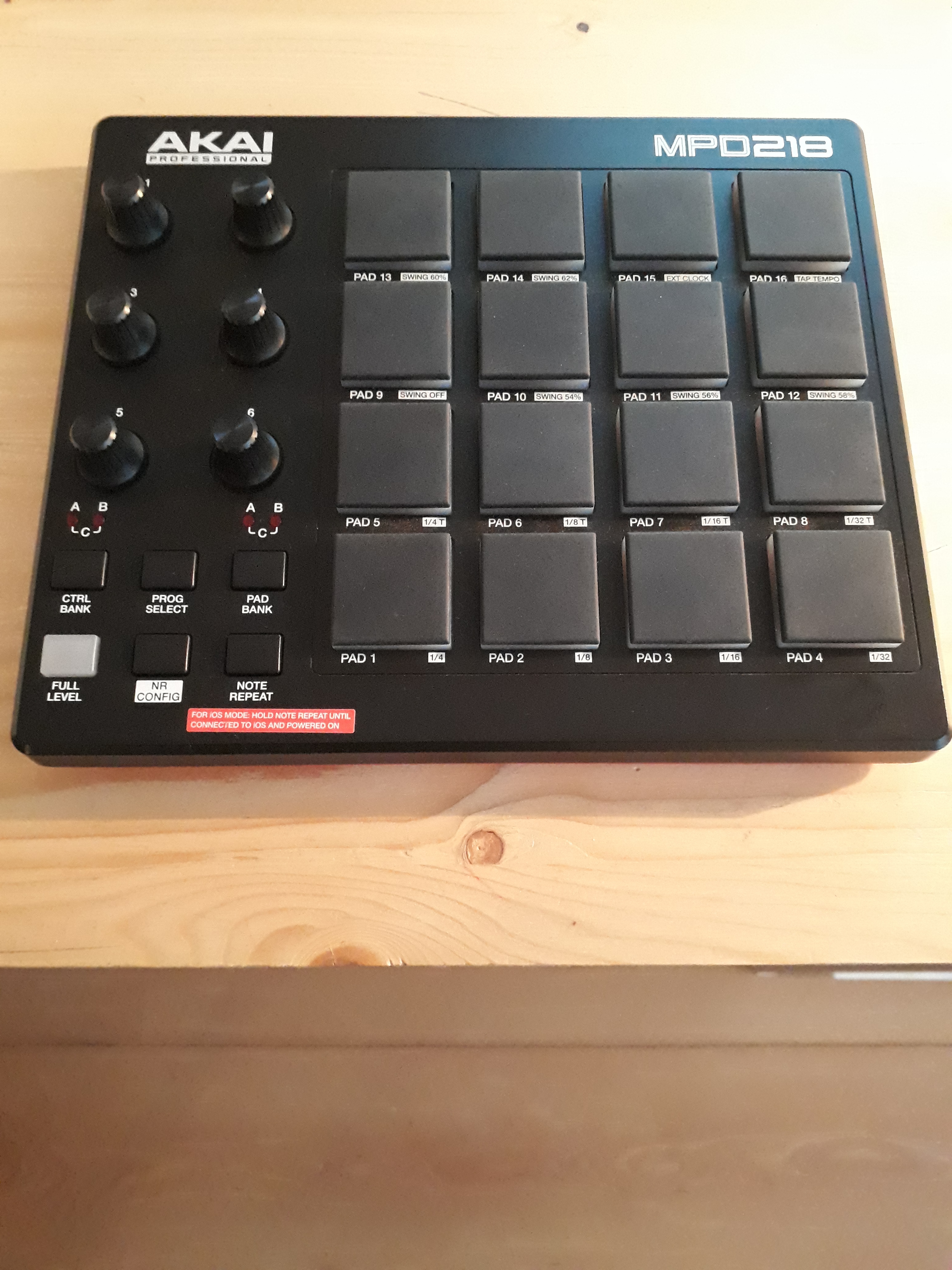 MPD218 - Akai MPD218 - Audiofanzine