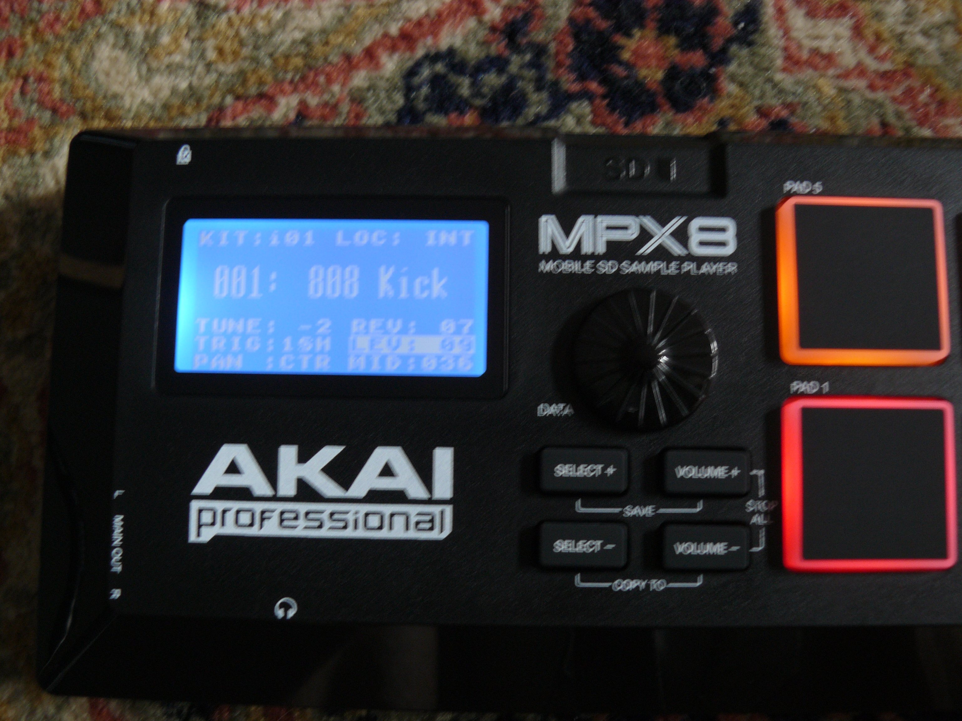 MPX8 - Akai MPX8 - Audiofanzine