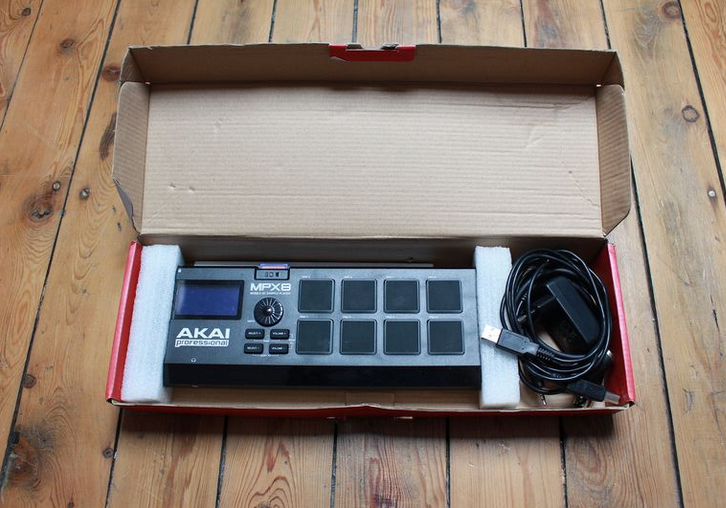 MPX8 - Akai MPX8 - Audiofanzine