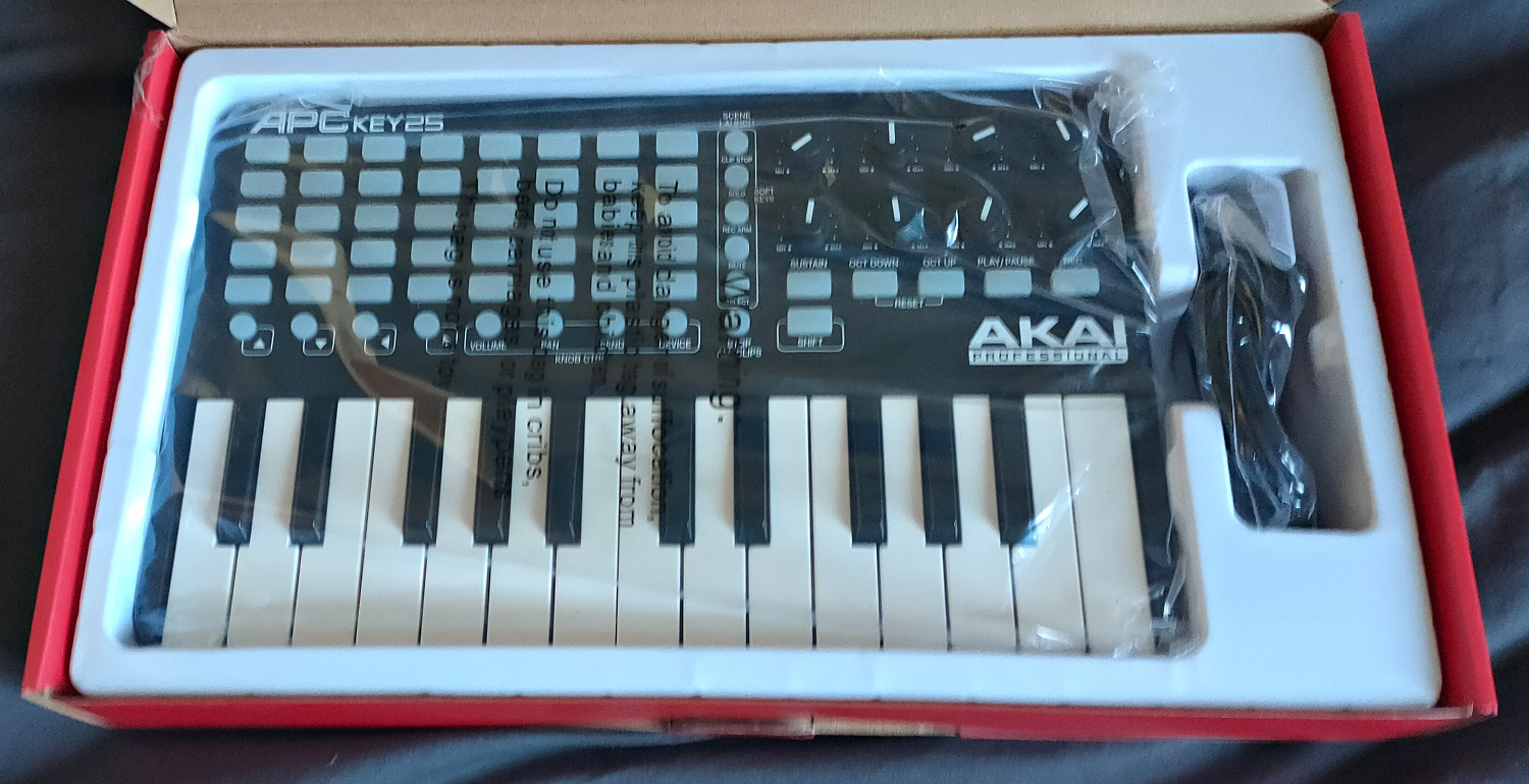 APC Key 25 - Akai Professional APC Key 25 - Audiofanzine