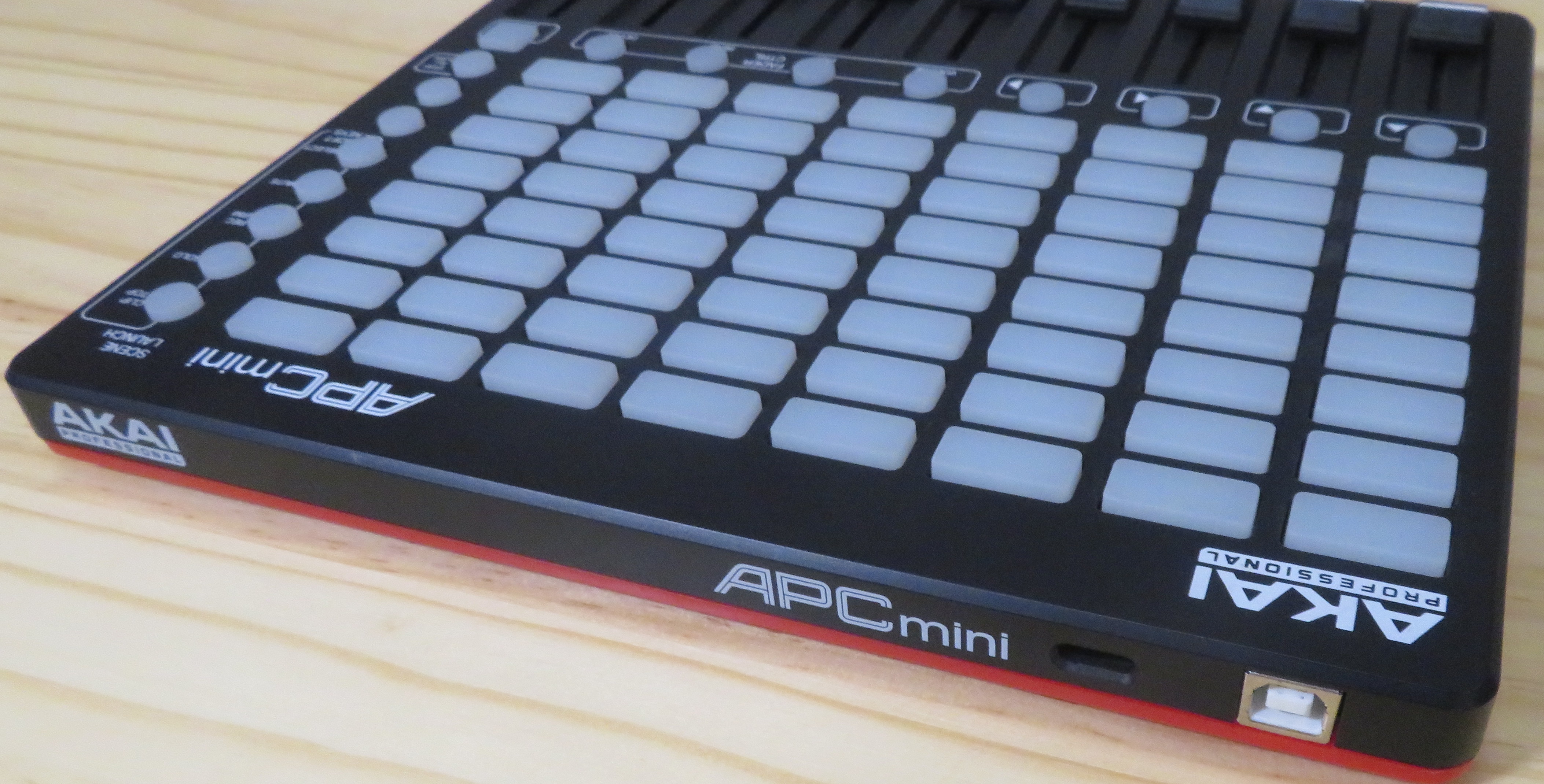 APC Mini - Akai Professional APC Mini - Audiofanzine