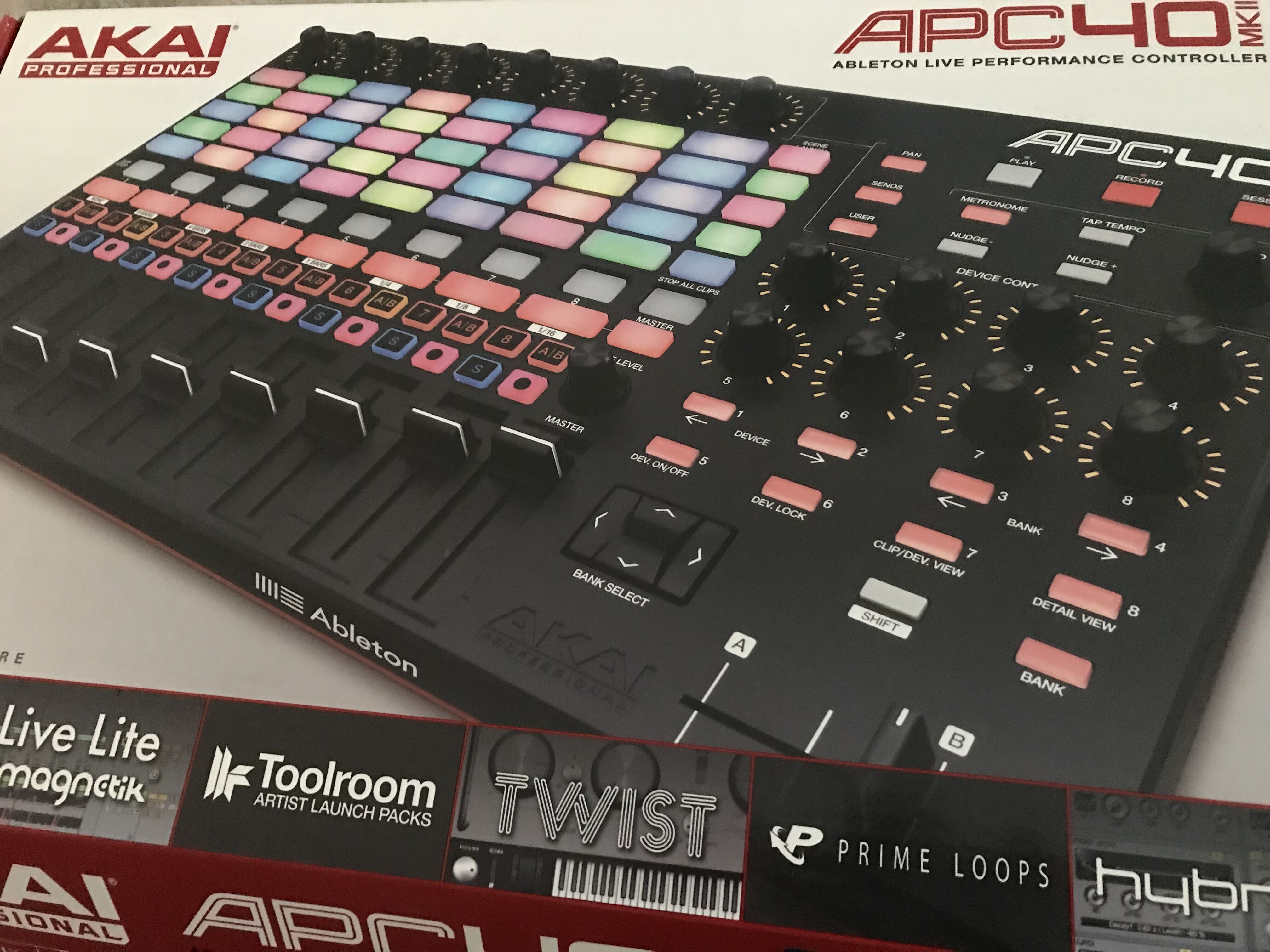 APC40 mkII - Akai Professional APC40 mkII - Audiofanzine