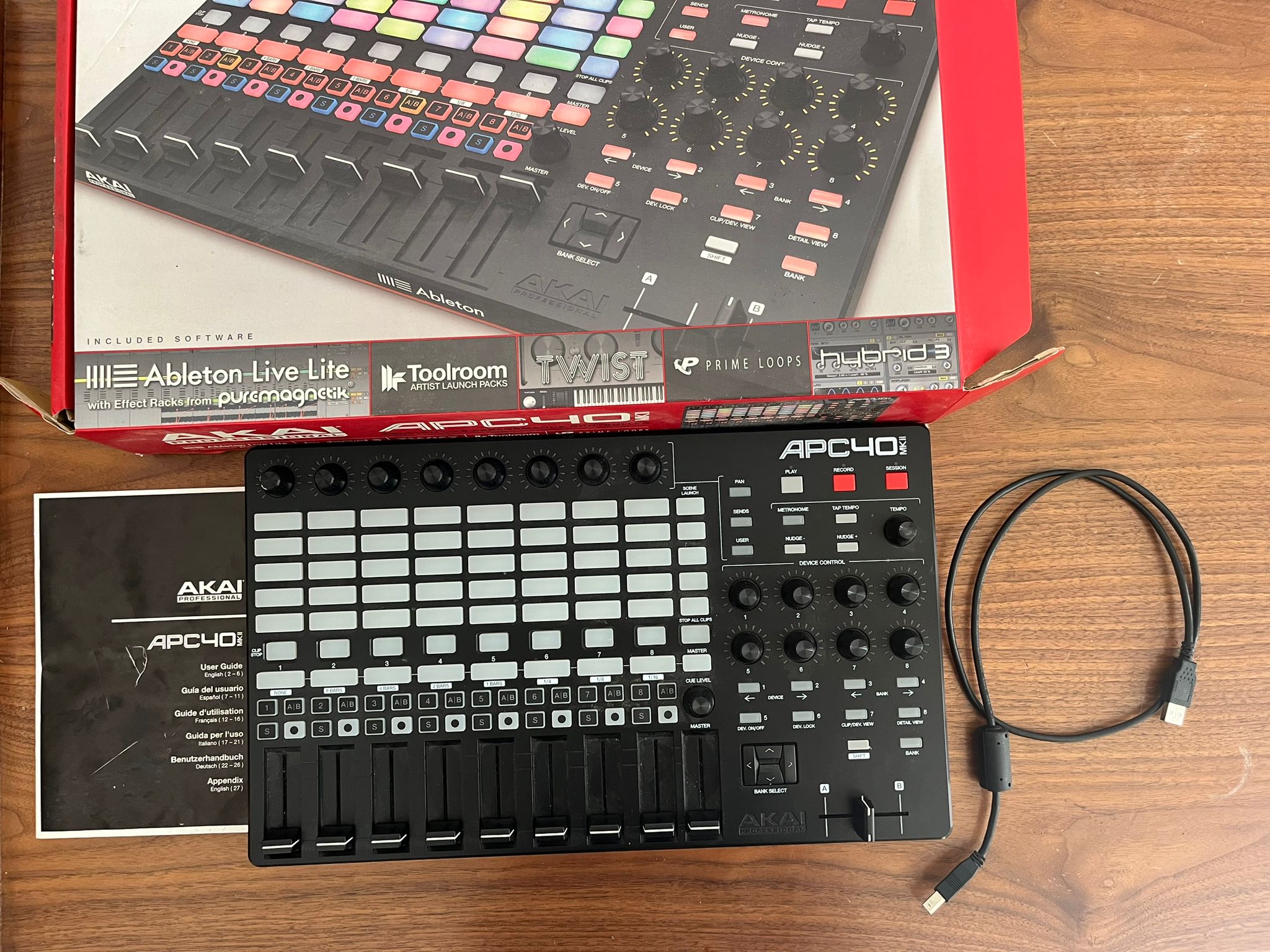 APC40 mkII - Akai Professional APC40 mkII - Audiofanzine