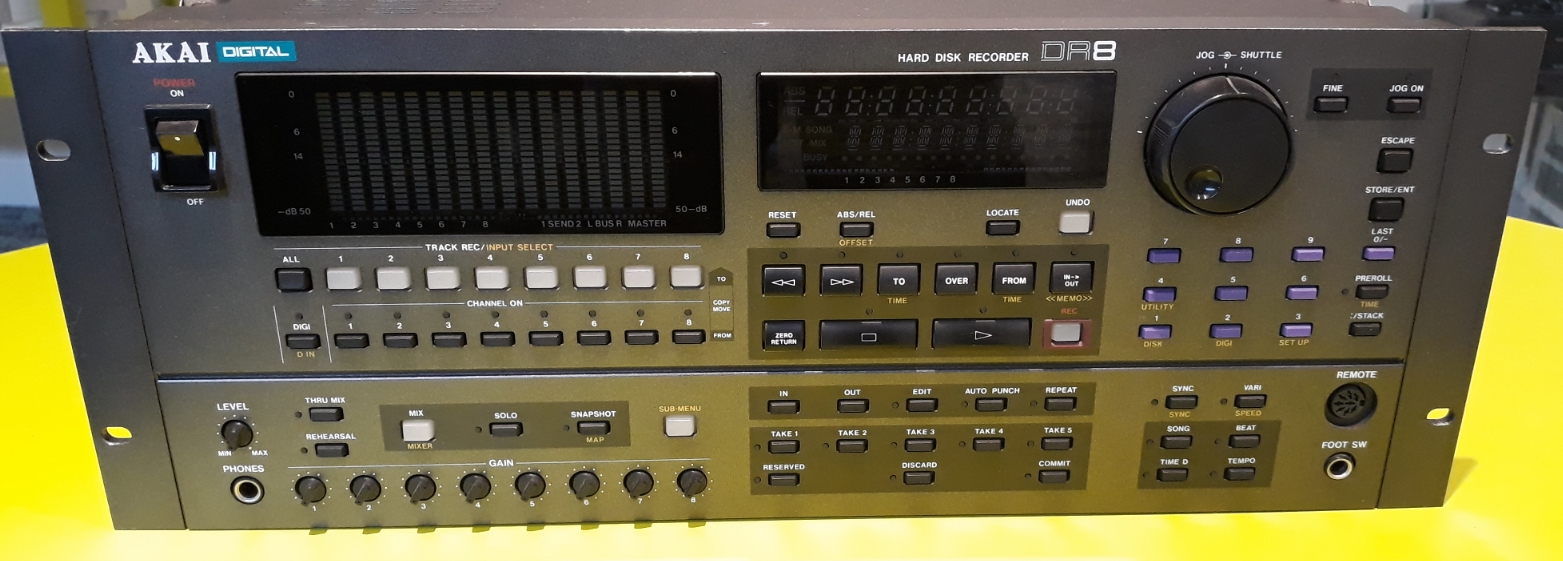 DR8 - Akai Professional DR8 - Audiofanzine