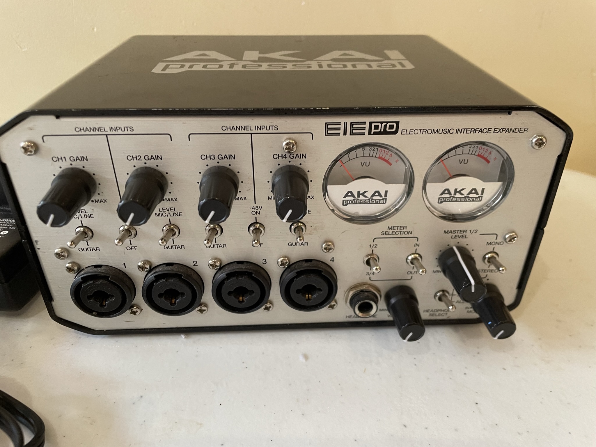 EIE Pro - Akai Professional EIE Pro - Audiofanzine