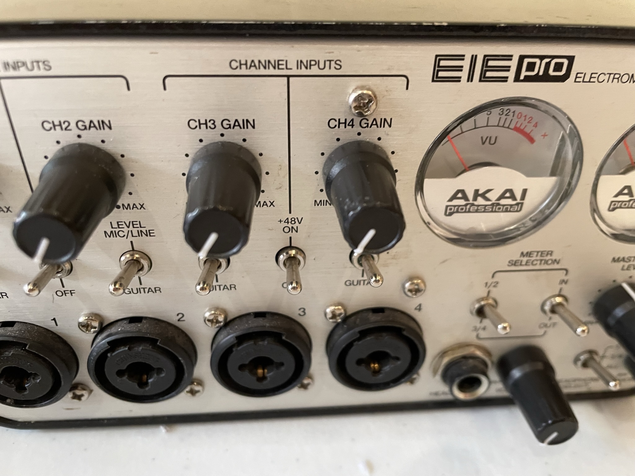 EIE Pro - Akai Professional EIE Pro - Audiofanzine