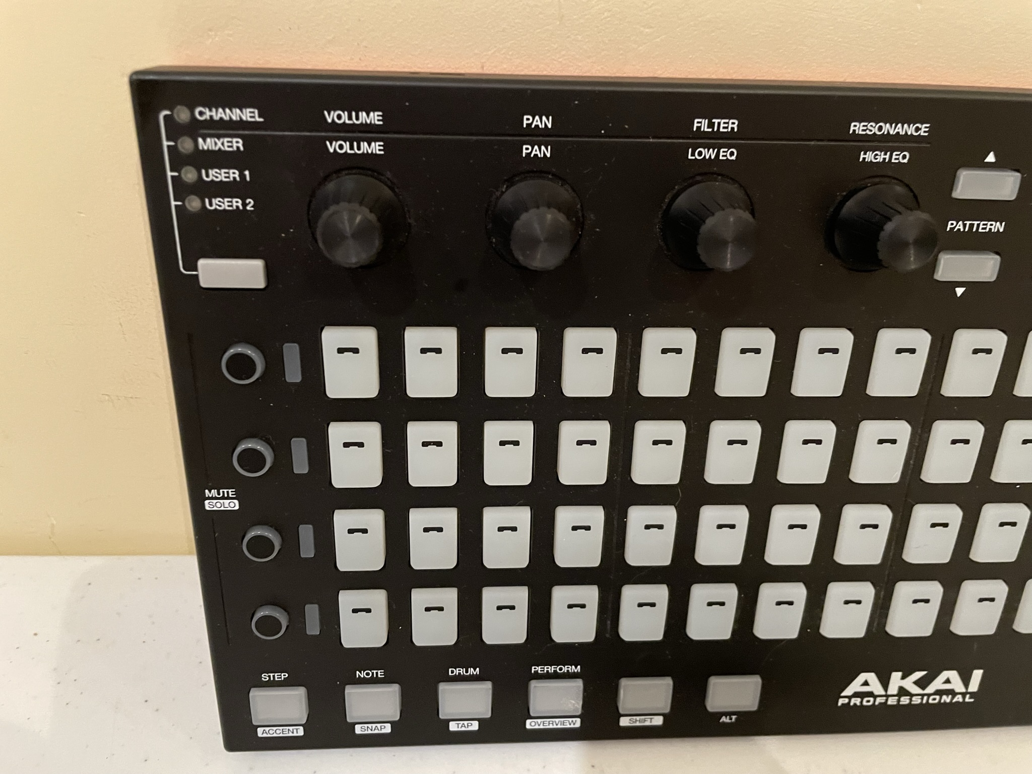 Fire - Akai Professional Fire - Audiofanzine