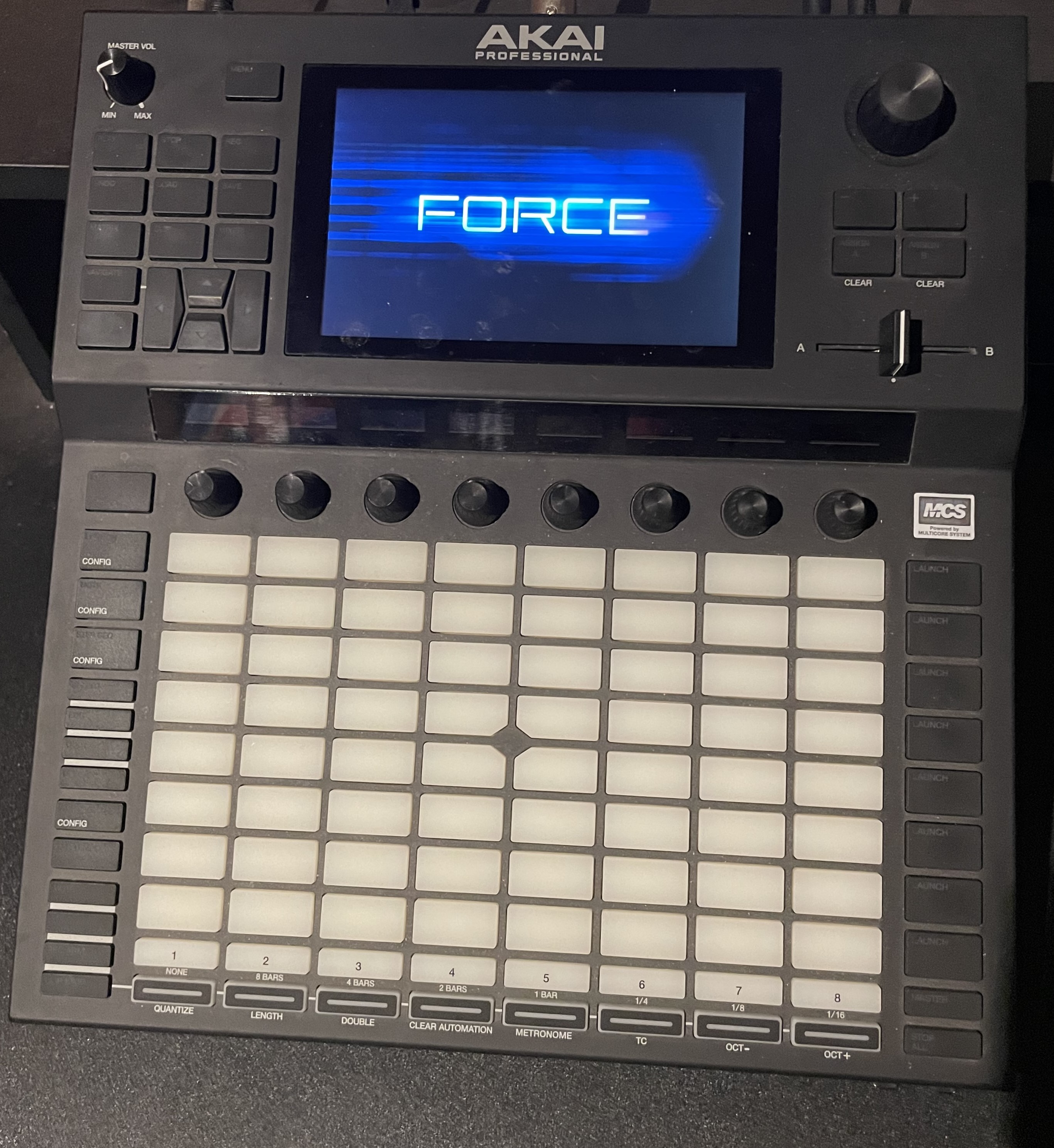Force - Akai Professional Force - Audiofanzine