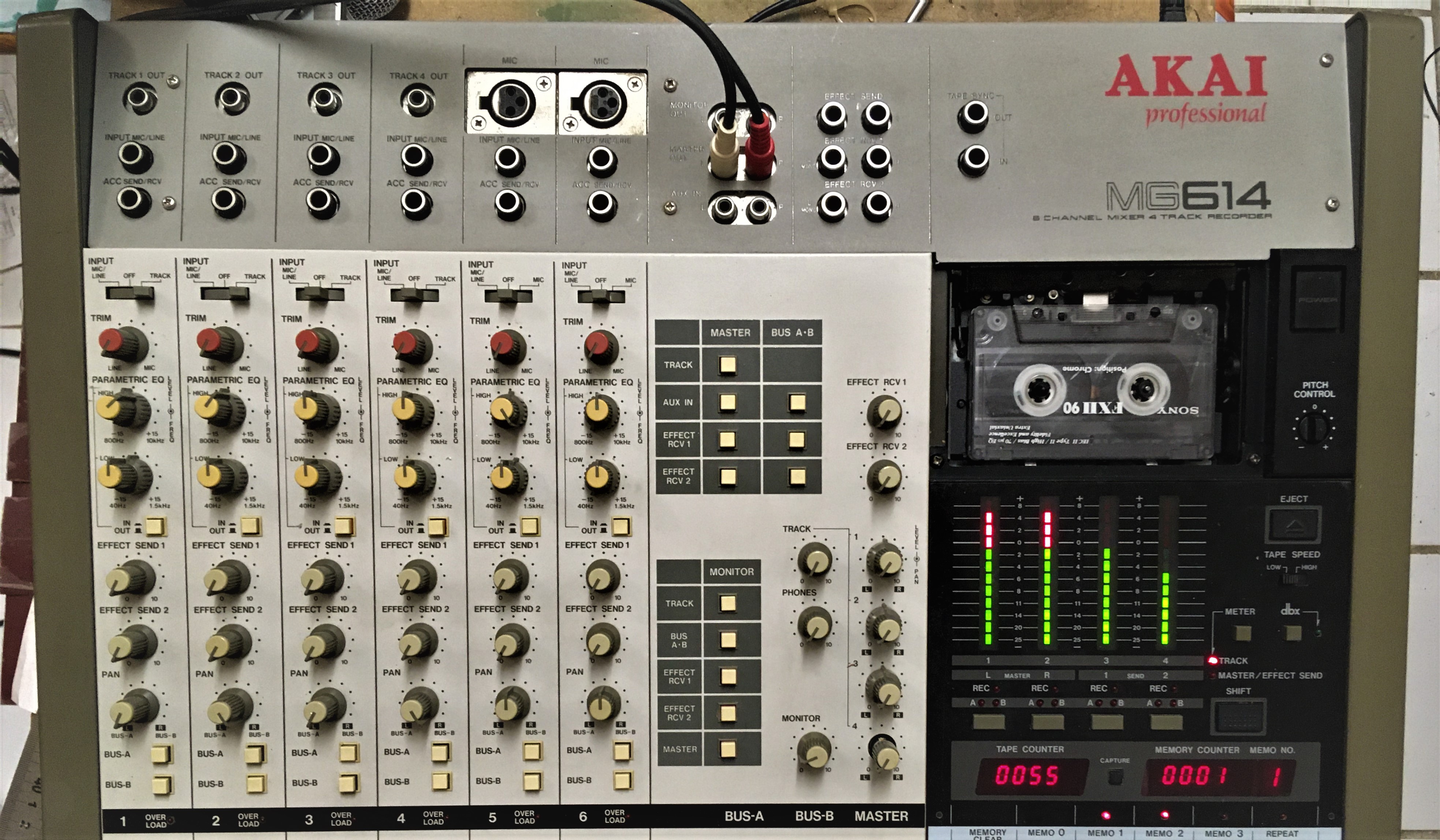 MG614 - Akai Professional MG614 - Audiofanzine