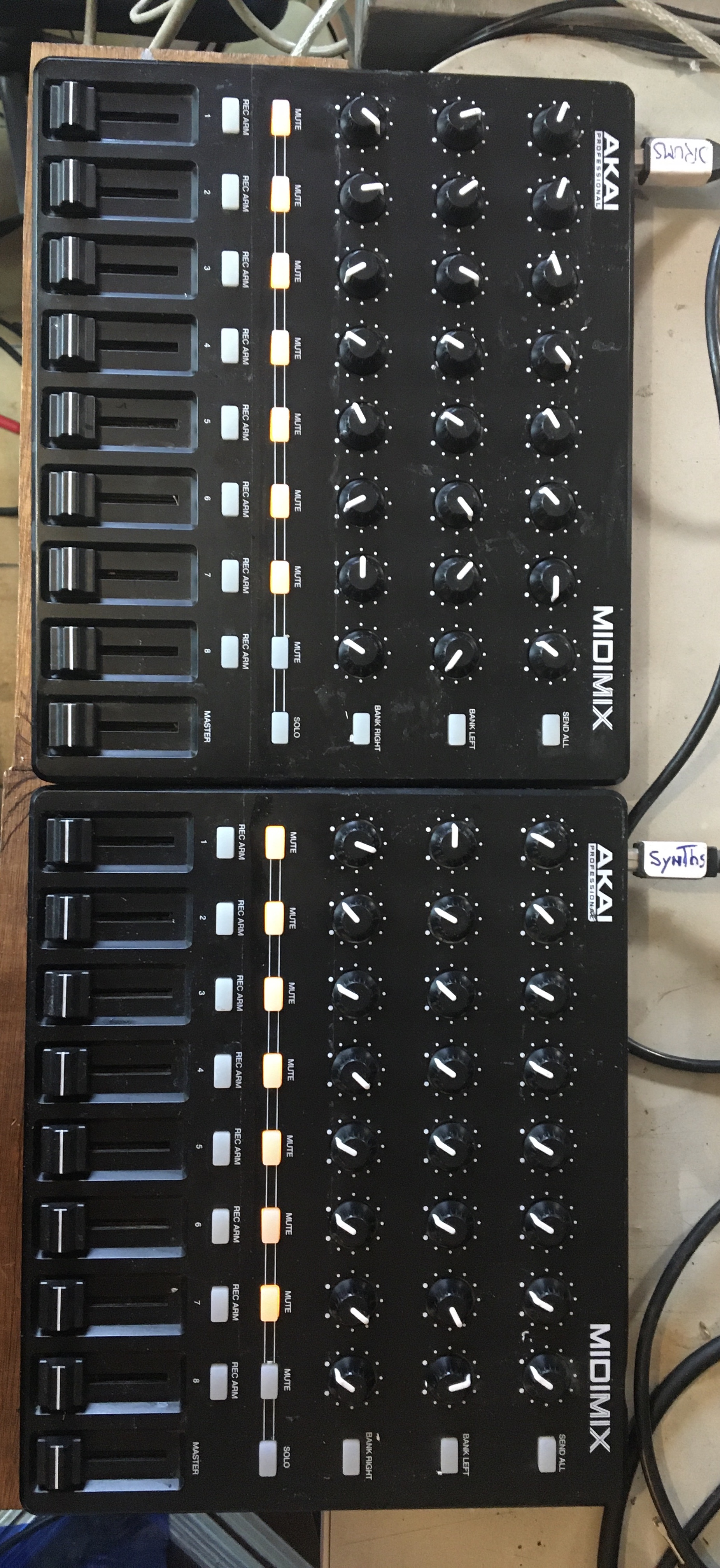 MIDImix - Akai Professional MIDImix - Audiofanzine