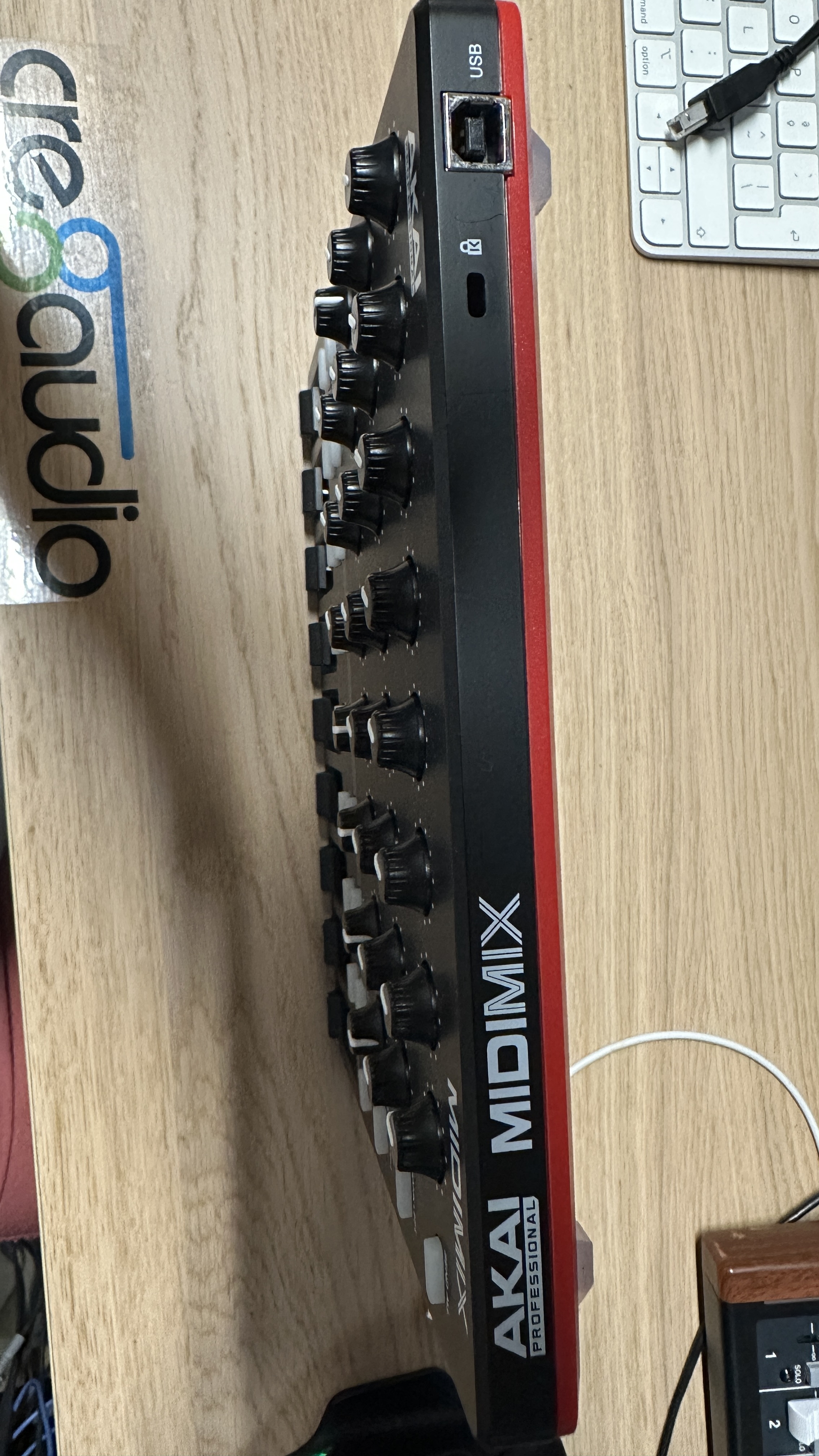 MIDImix - Akai Professional MIDImix - Audiofanzine